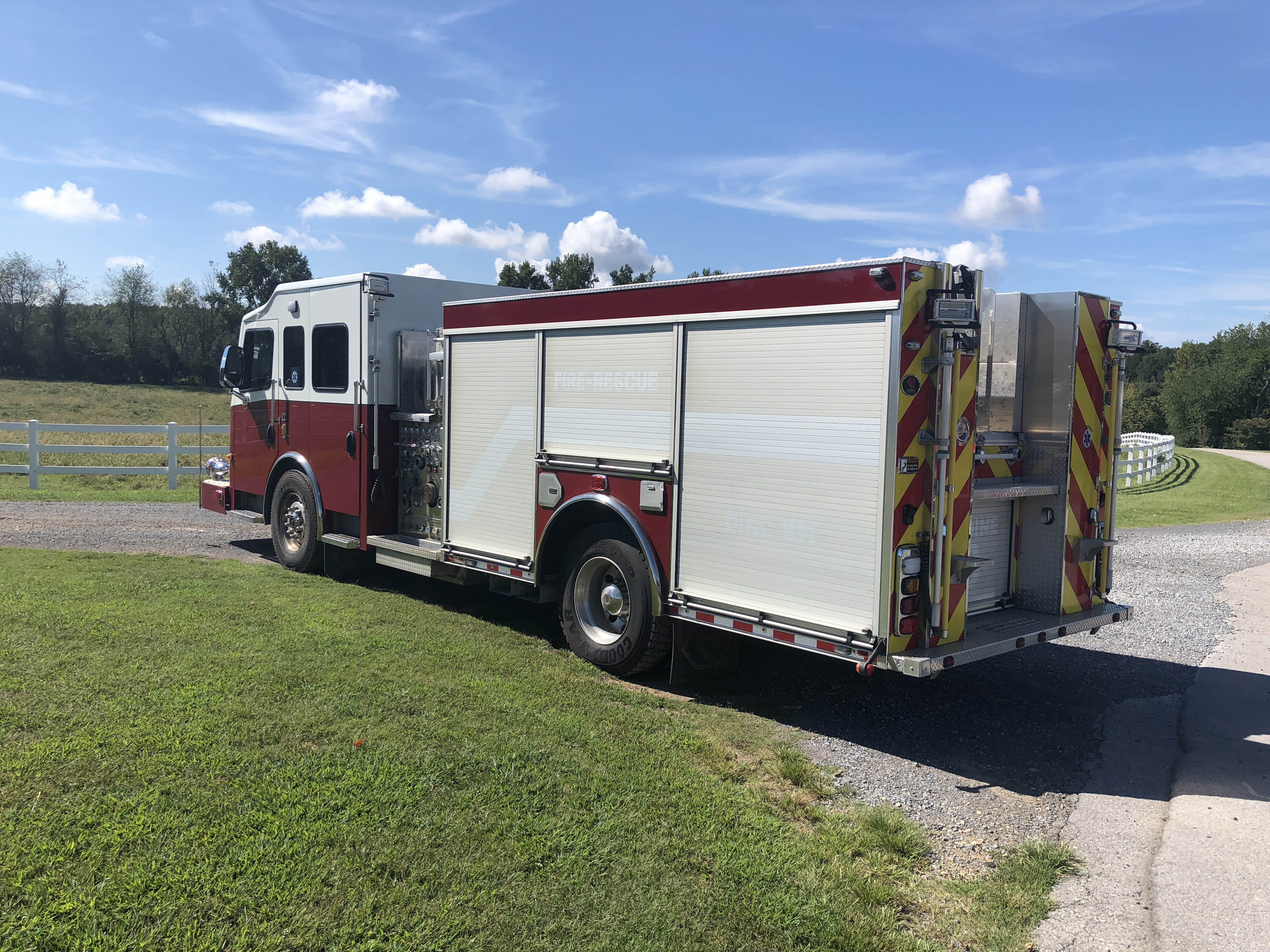 2012 Rosenbauer Pumper | Used Truck Details