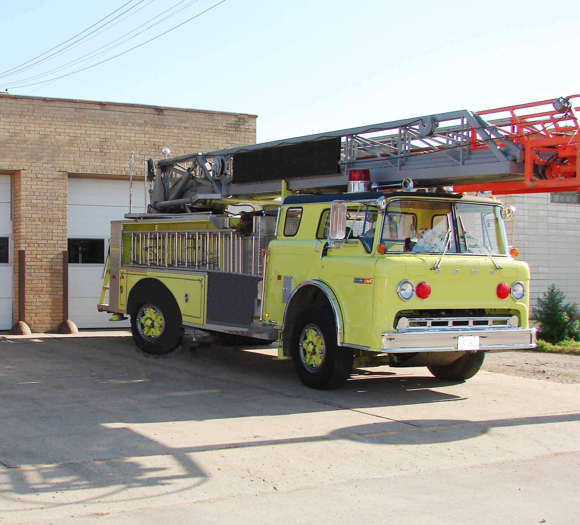 1979 Smeal Ford C900 75' Aerial | Used Truck Details