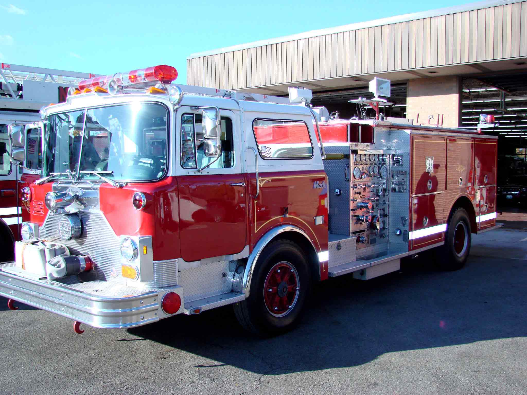 1986 Pierce Mack Pumper | Used Truck Details