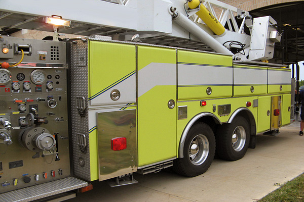 2000 KME 102' Aerial Cat Platform | Used Truck Details