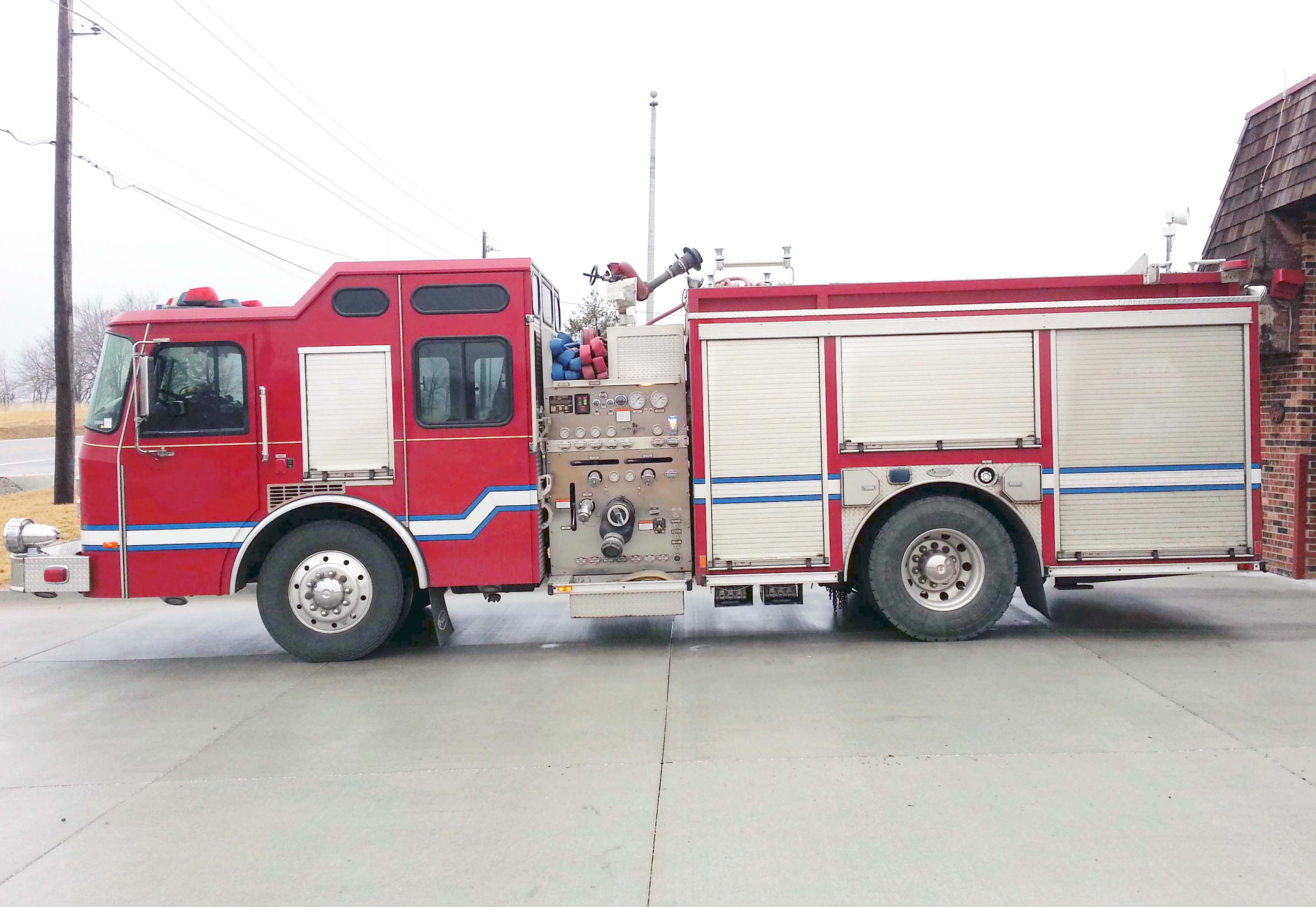 2004 E-One Typhoon Custom Pumper | Used Truck Details