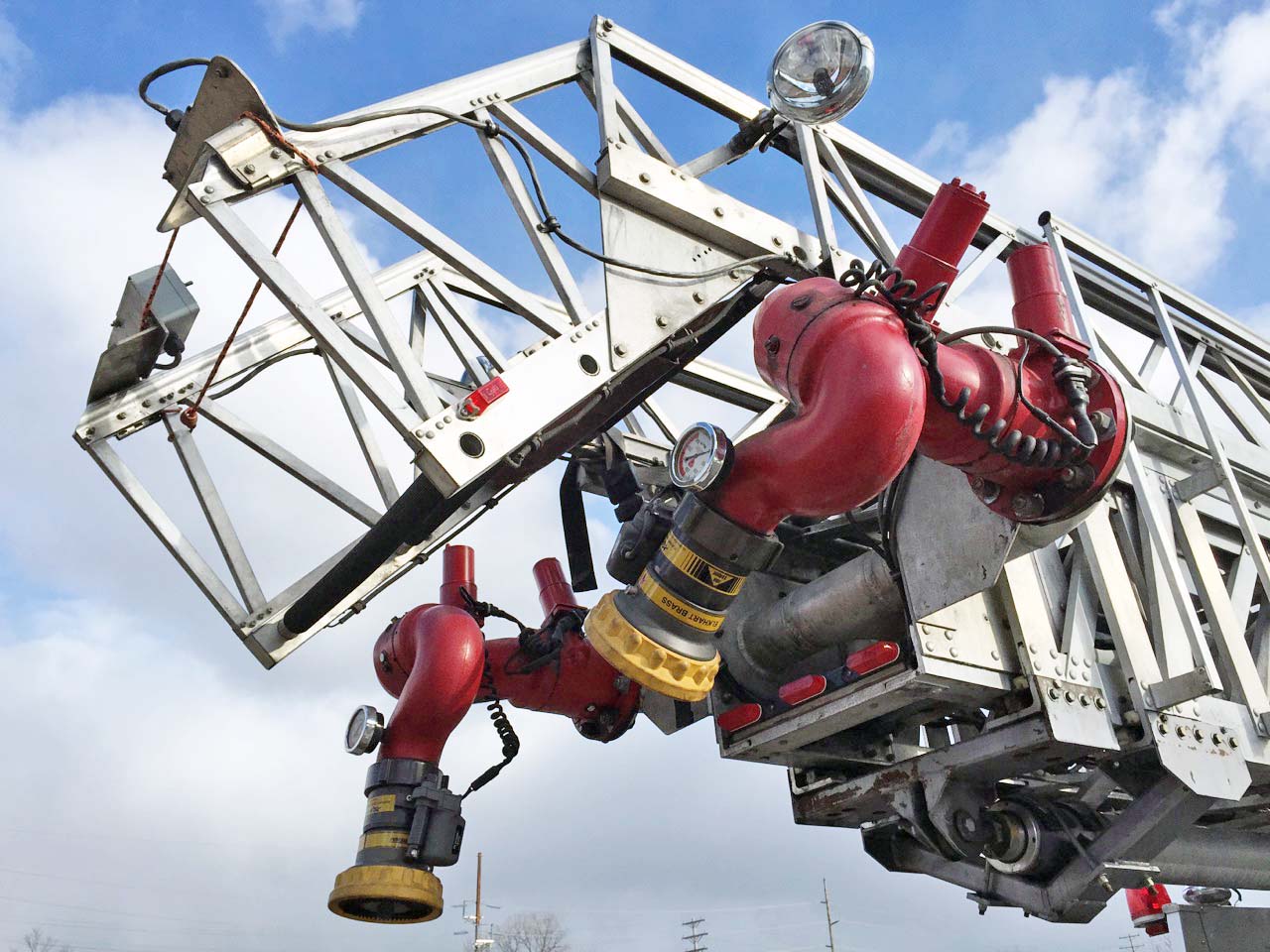 1989 Sutphen 75' Mid-Mount Aerial | Used Truck Details