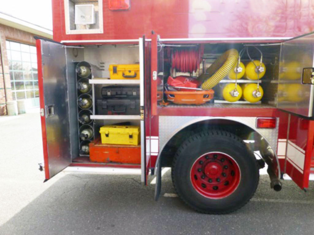 2010/1994 E-One Mack Rescue | Used Truck Details