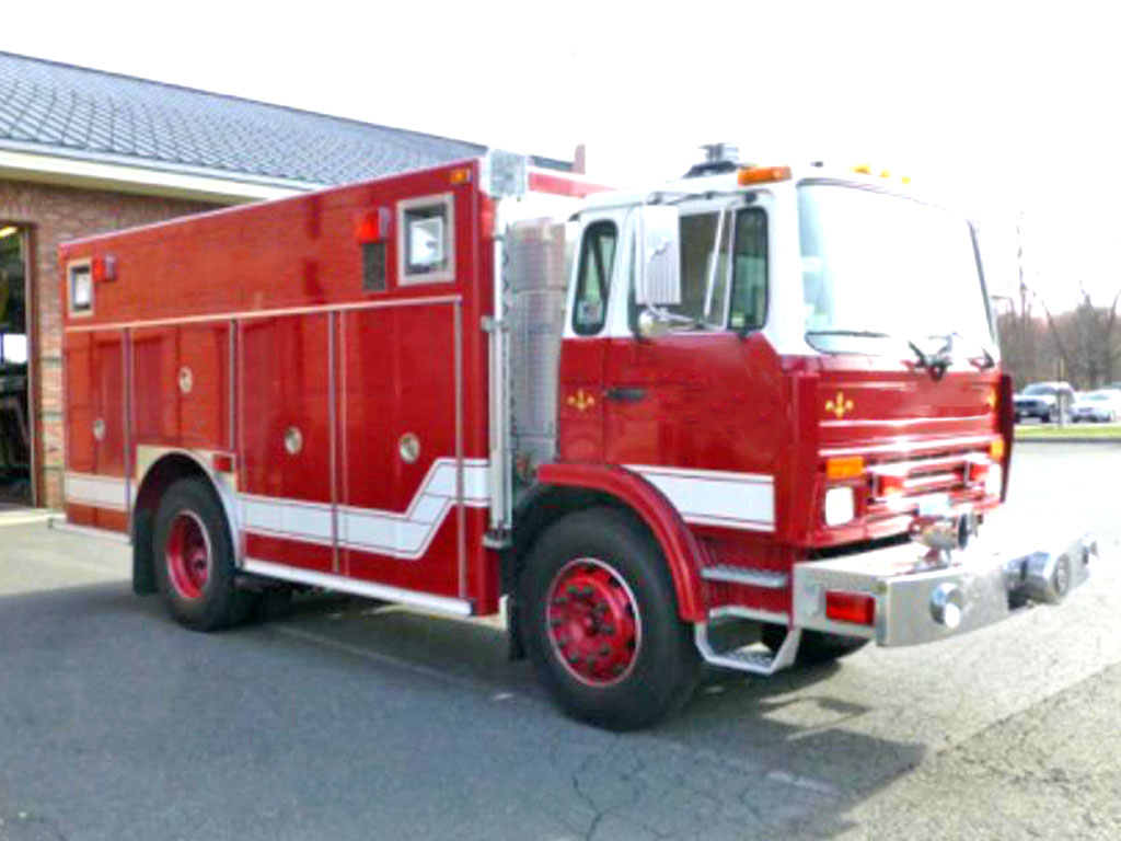 2010/1994 E-One Mack Rescue | Used Truck Details