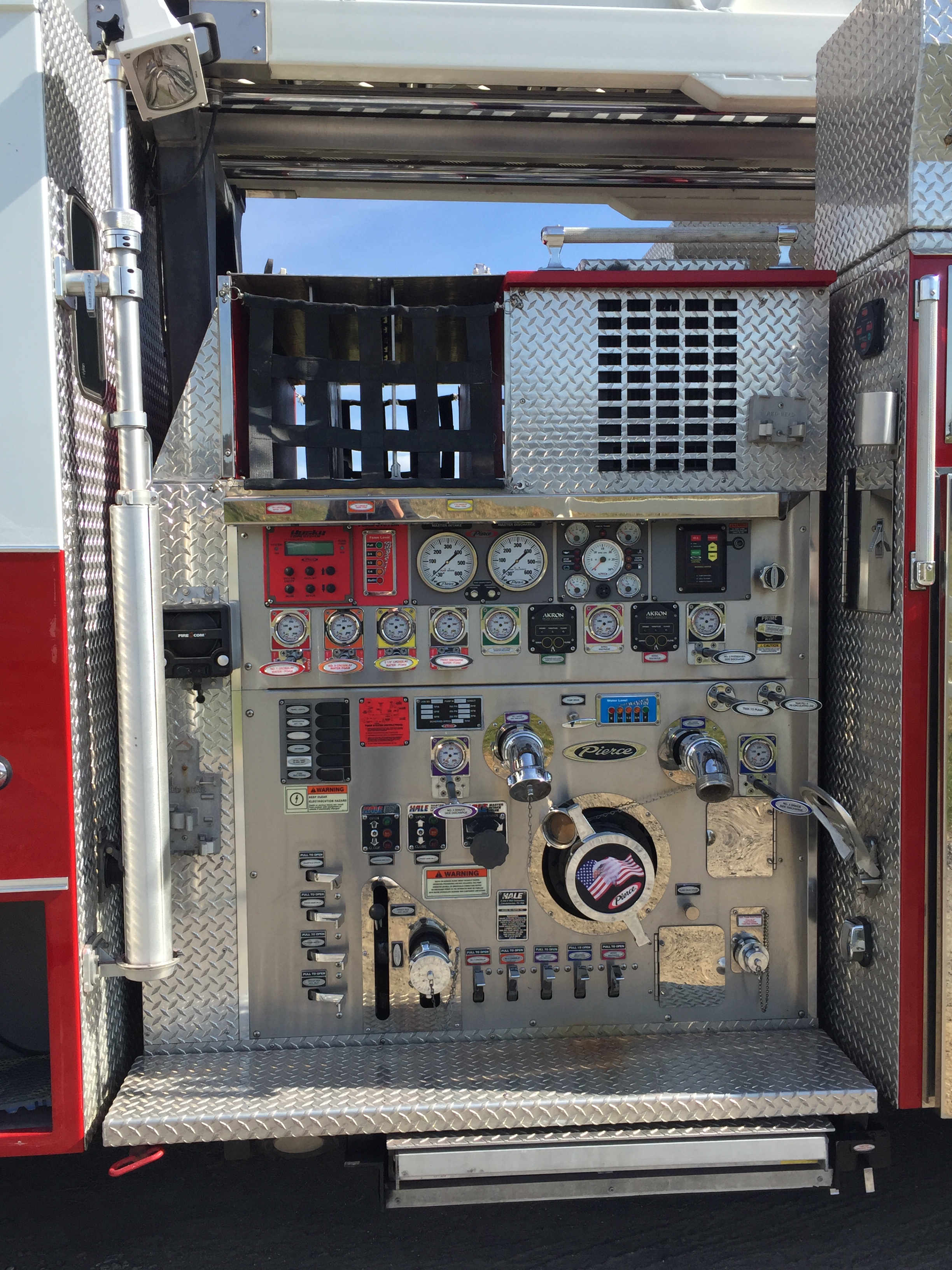 2007 Pierce 100' Platform | Used Truck Details