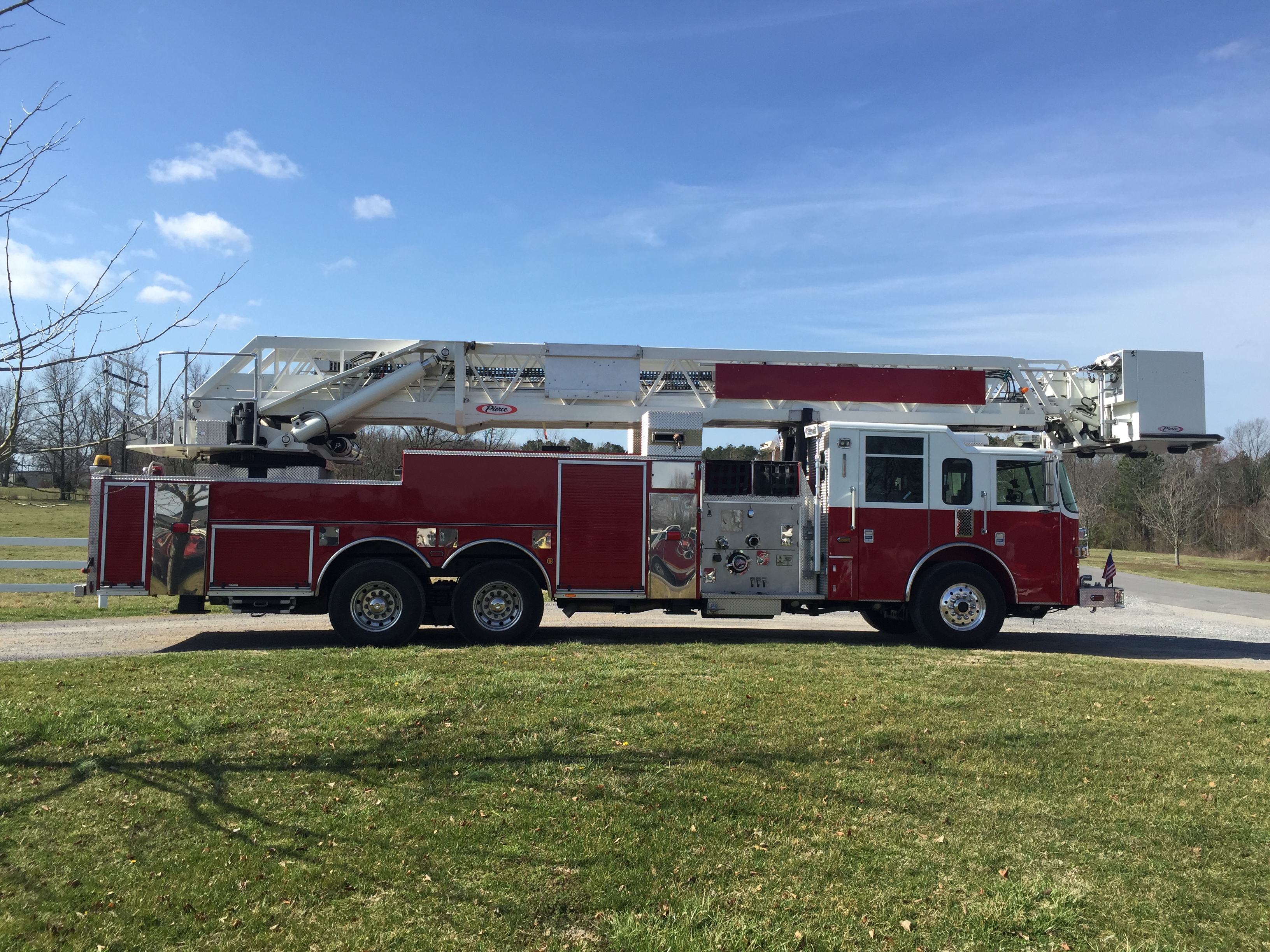 2007 Pierce 100' Platform | Used Truck Details