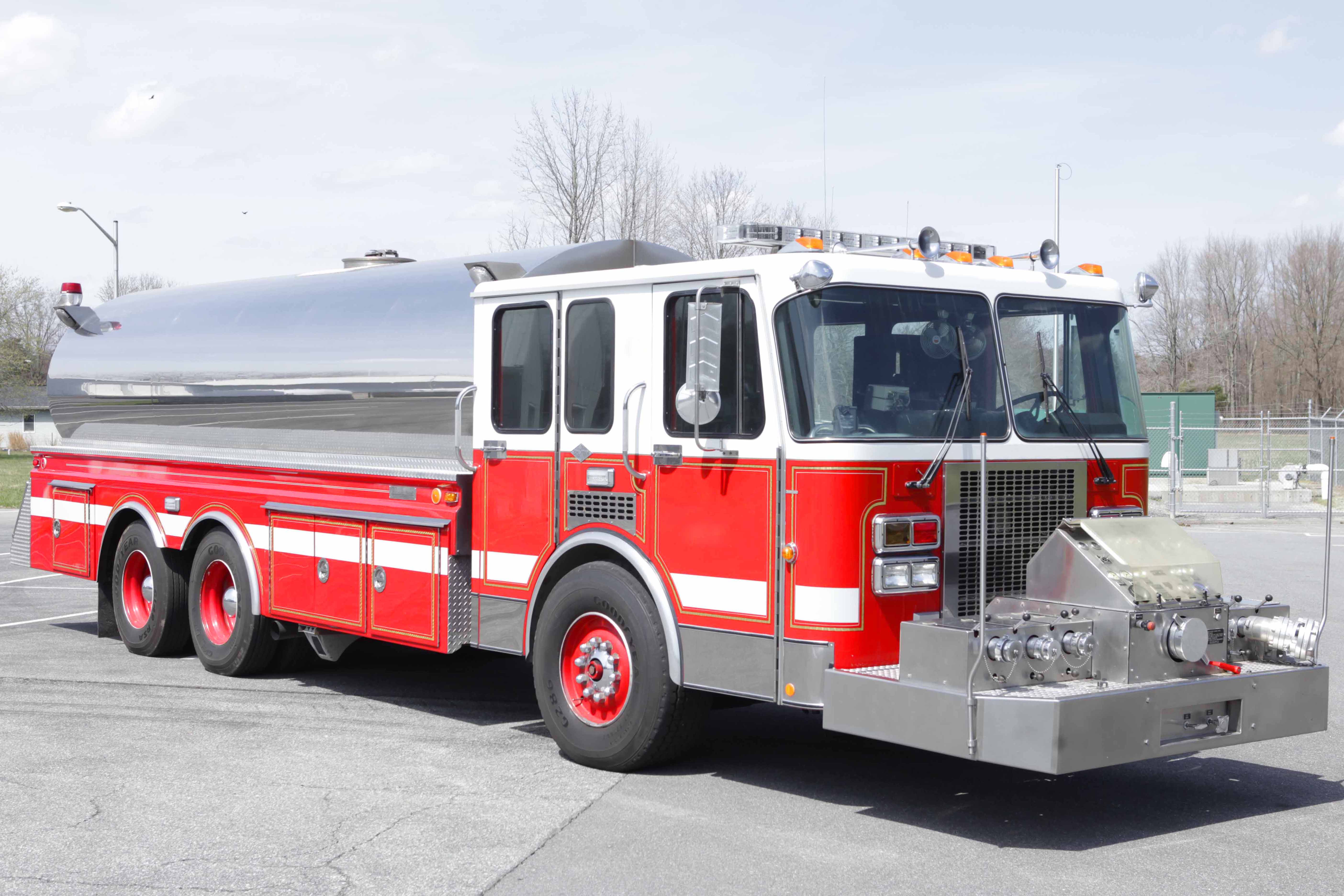 1990 4-Guys Spartan Gladiator Pumper Tanker | Used Truck Details