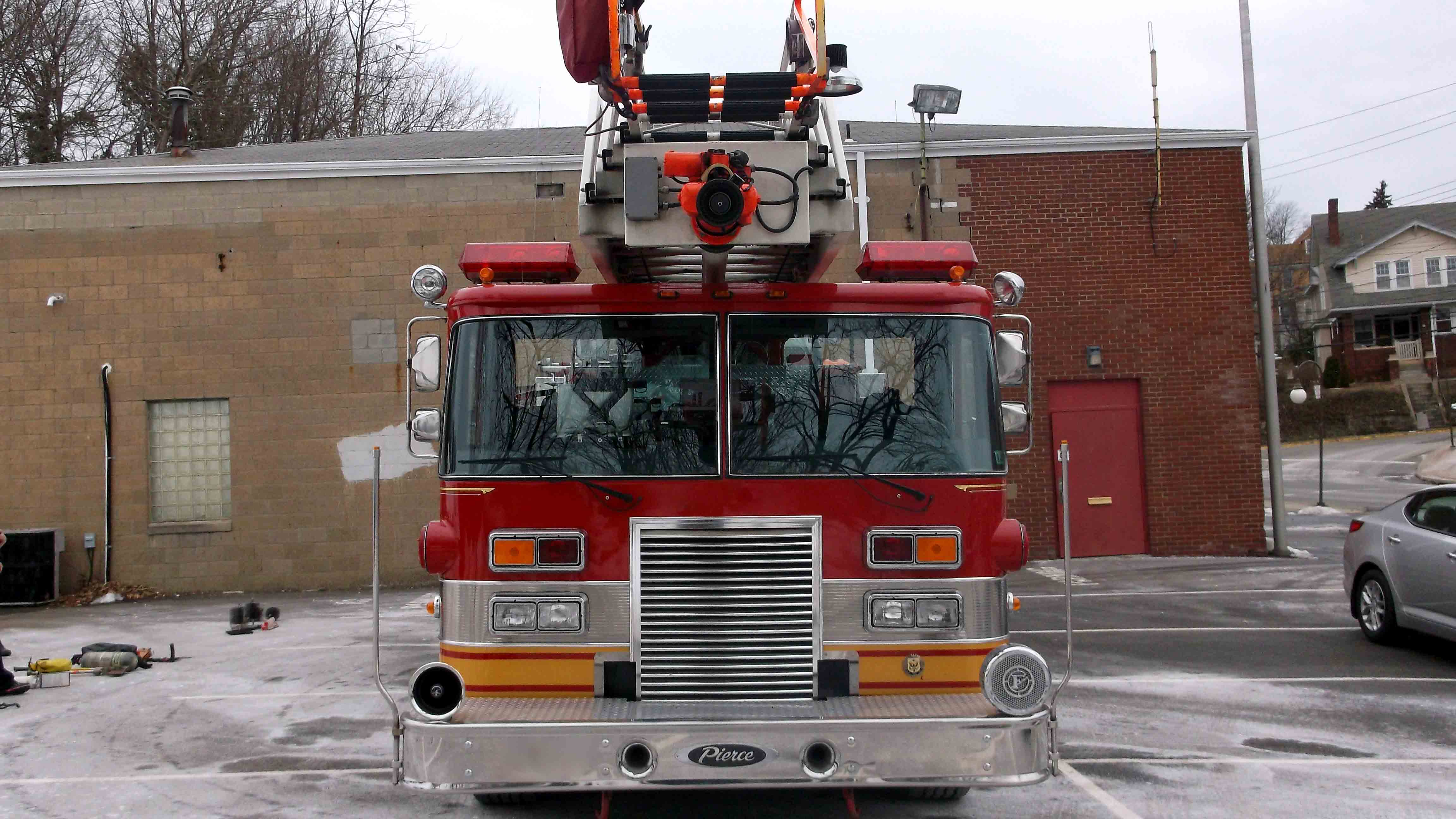 1989 Pierce Lance 105' Quint | Used Truck Details