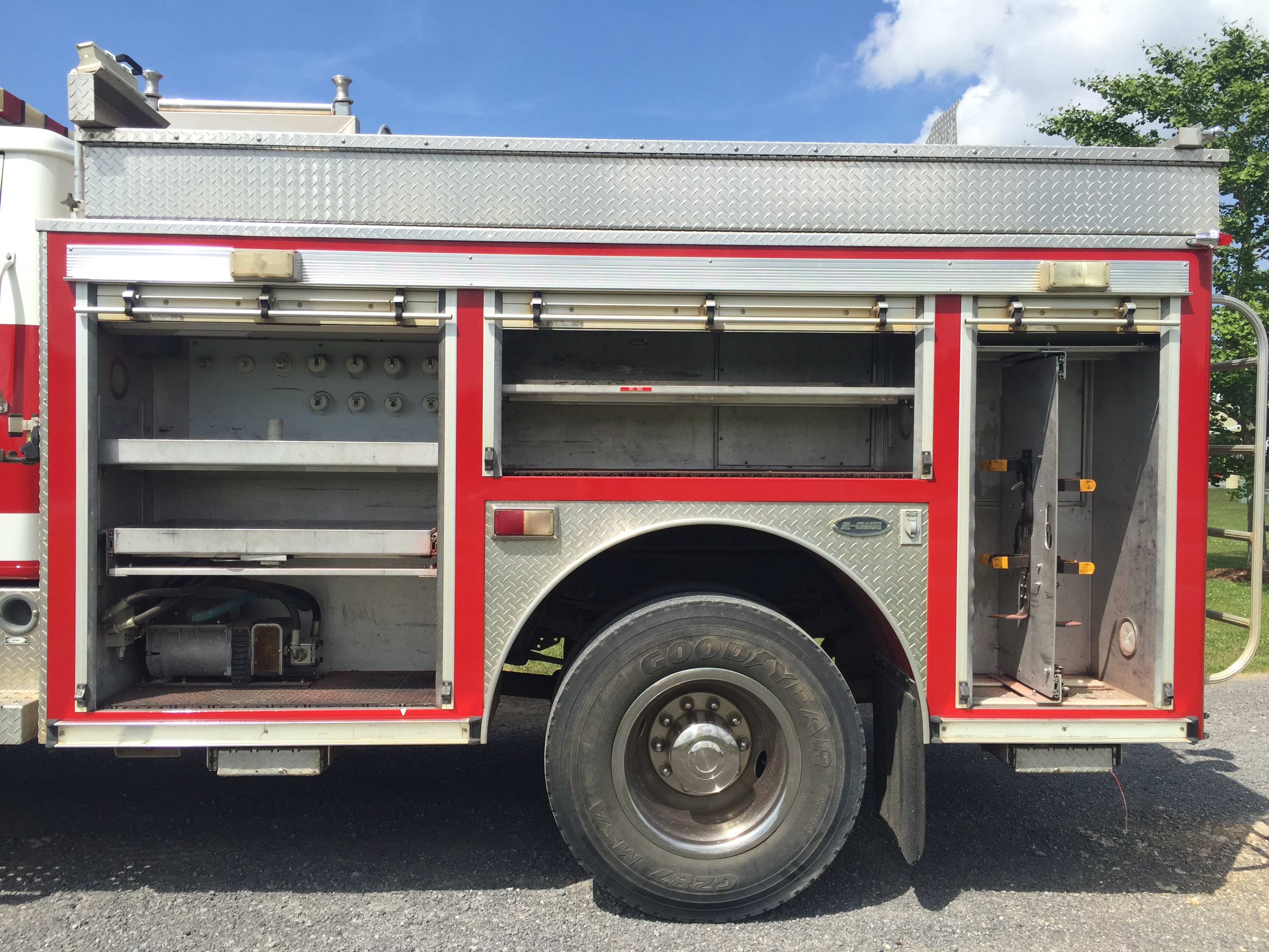 1997 E-One International 4x4 Midi Pumper | Used Truck Details