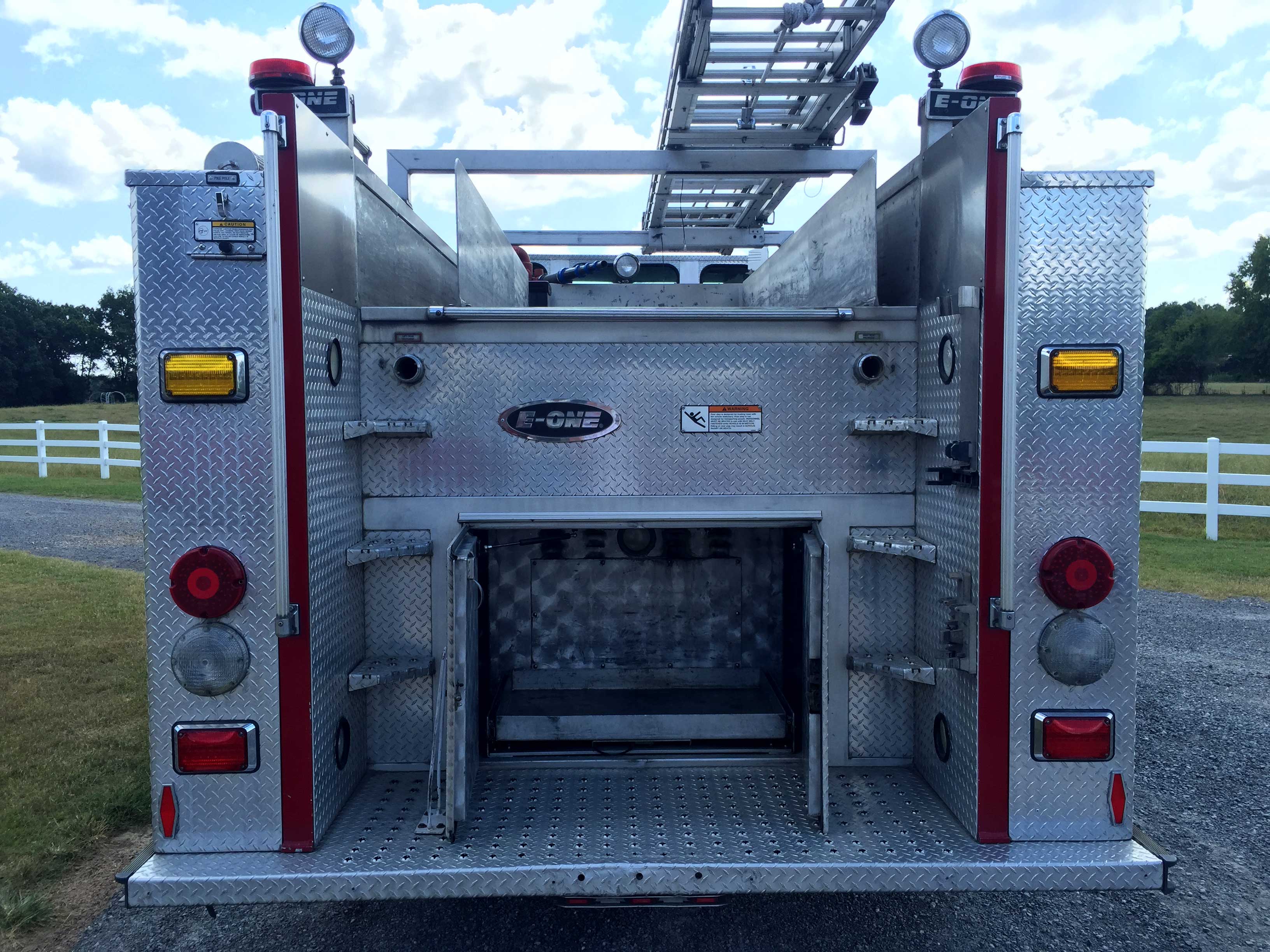 2003 E-One Typhoon Custom Rescue Pumper | Used Truck Details