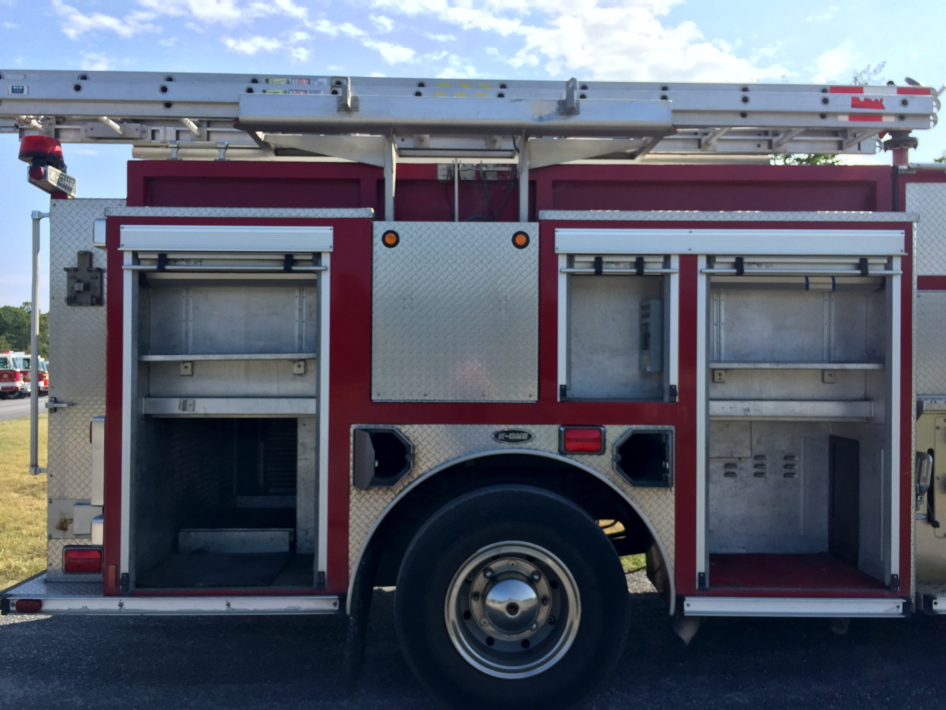 1997 E-One Cyclone Custom Rescue Pumper | Used Truck Details
