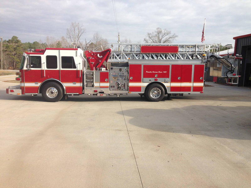 2010 Sutphen SP70 70' Mid Mount Platform | Used Truck Details