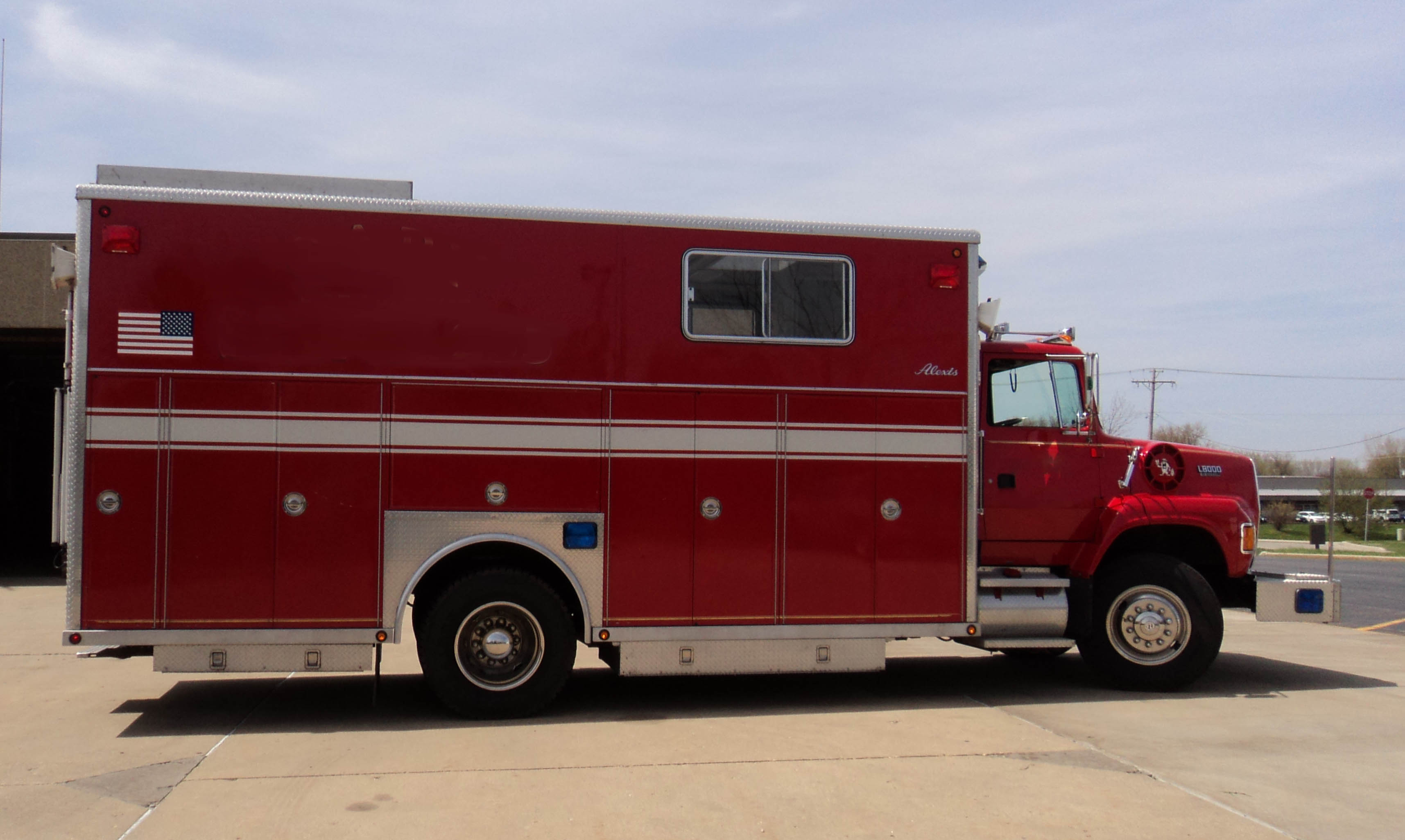 1991 Alexis Ford LS800 Walk-In Rescue | Used Truck Details