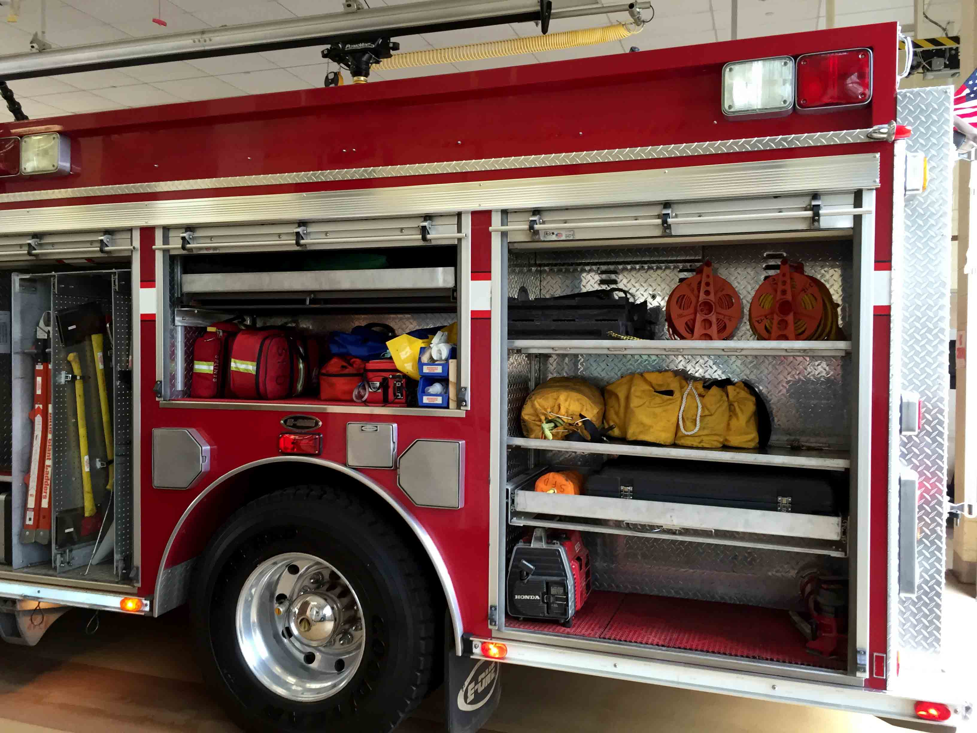 1996 E-One Cyclone Custom Rescue Pumper | Used Truck Details