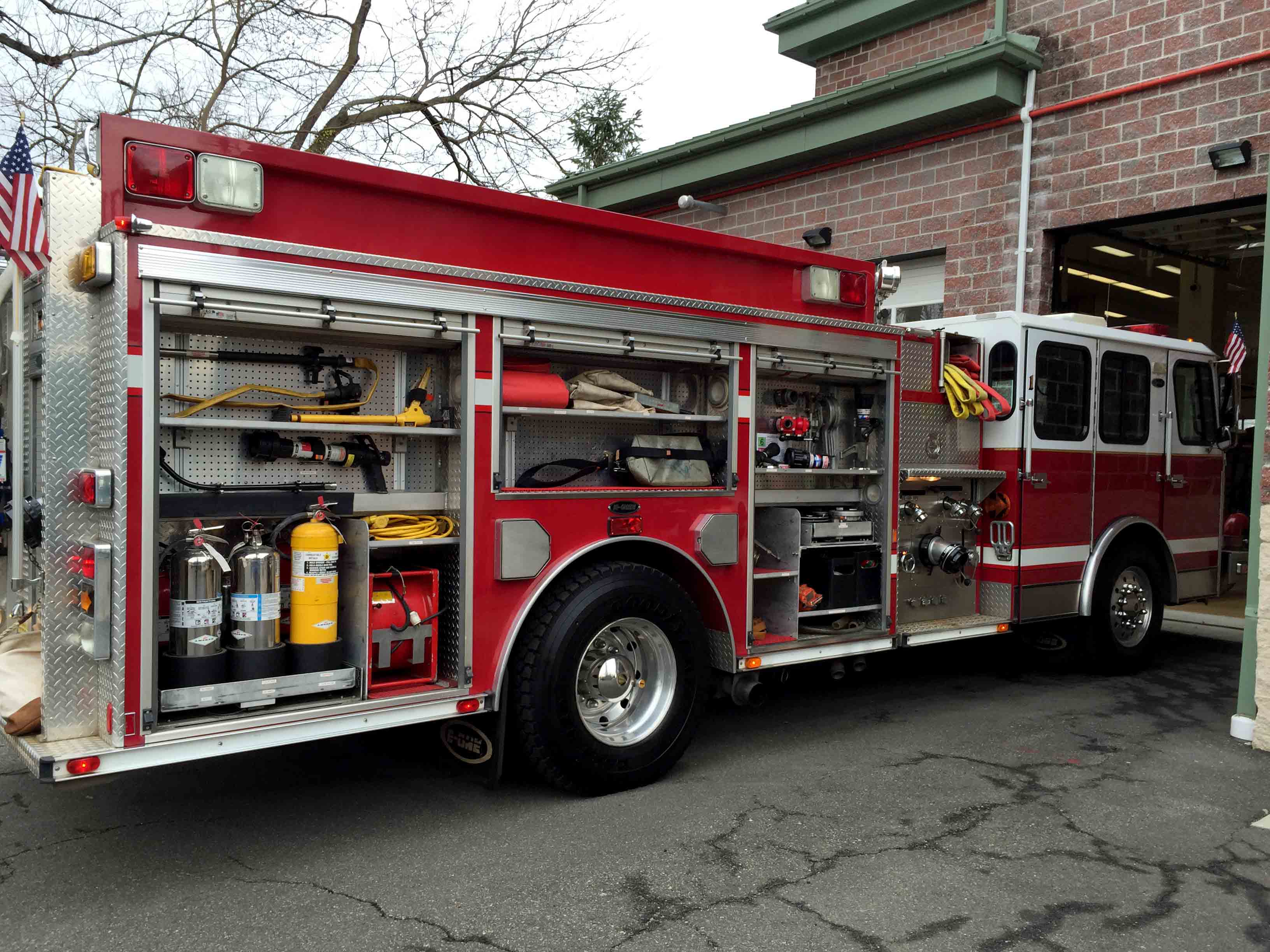1996 E-One Cyclone Custom Rescue Pumper | Used Truck Details