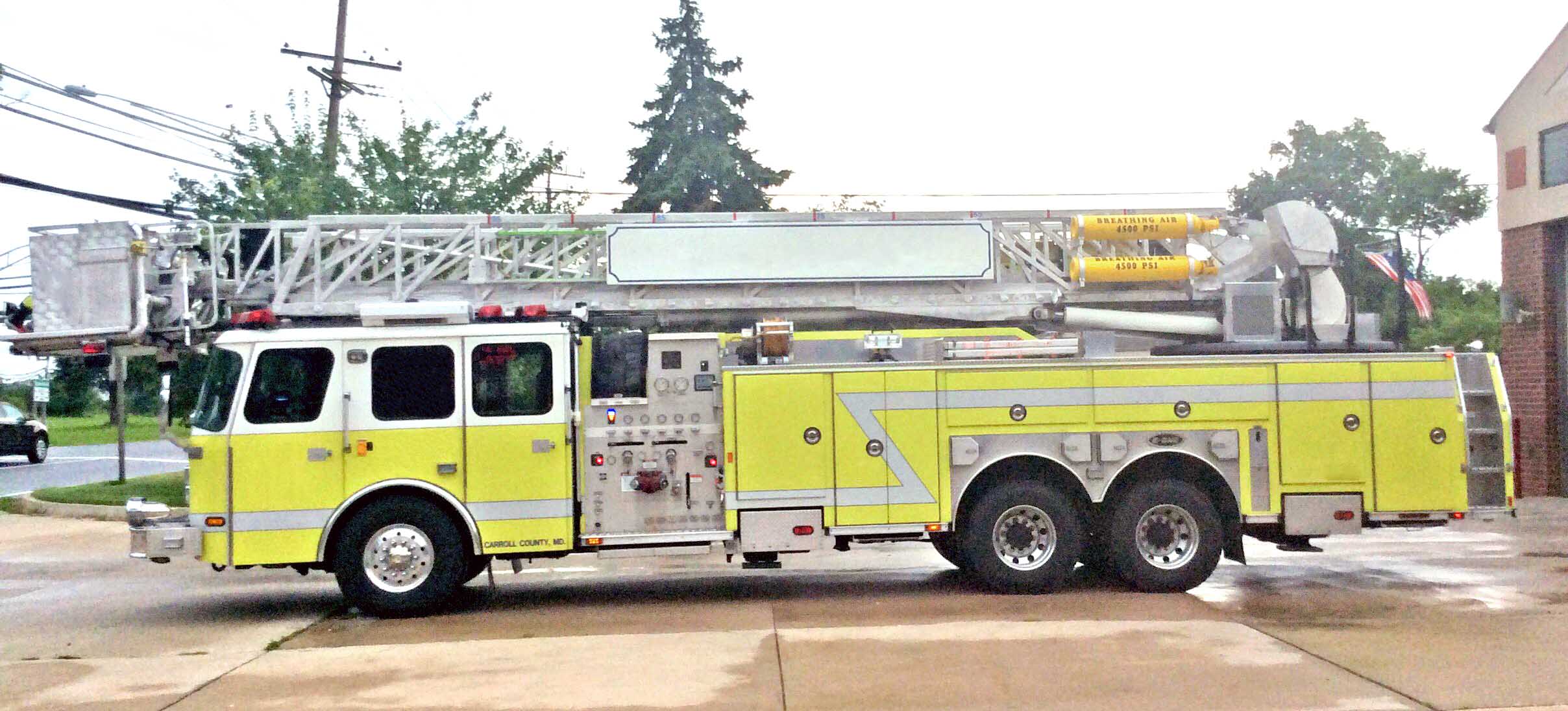 2003 E-One Cyclone 95' Tower | Used Truck Details