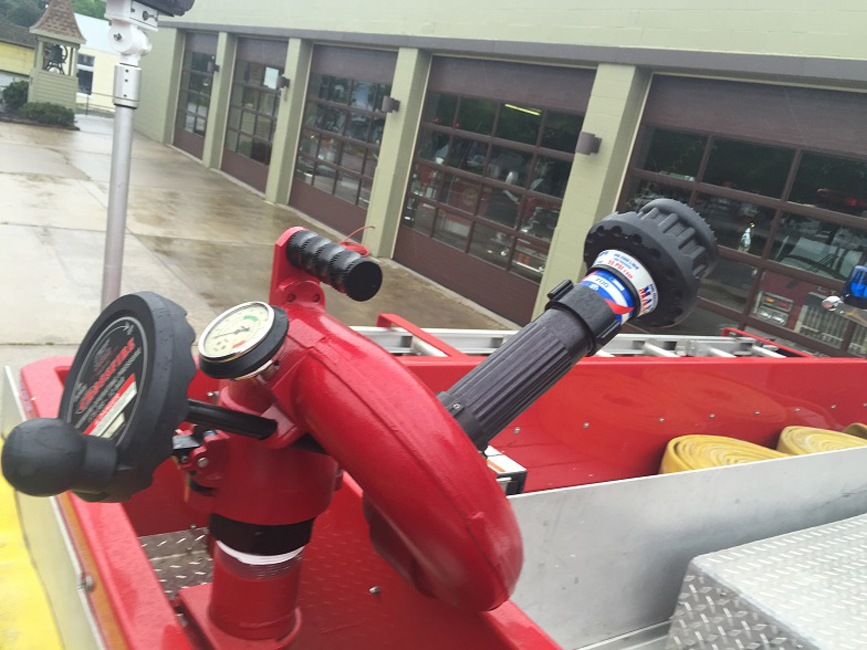 2006 Pierce Contender Ford F-550 4x4 Mini Pumper | Used Truck Details