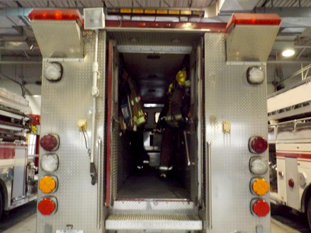 1989 Dependable Volvo Walk-In Heavy Rescue | Used Truck Details