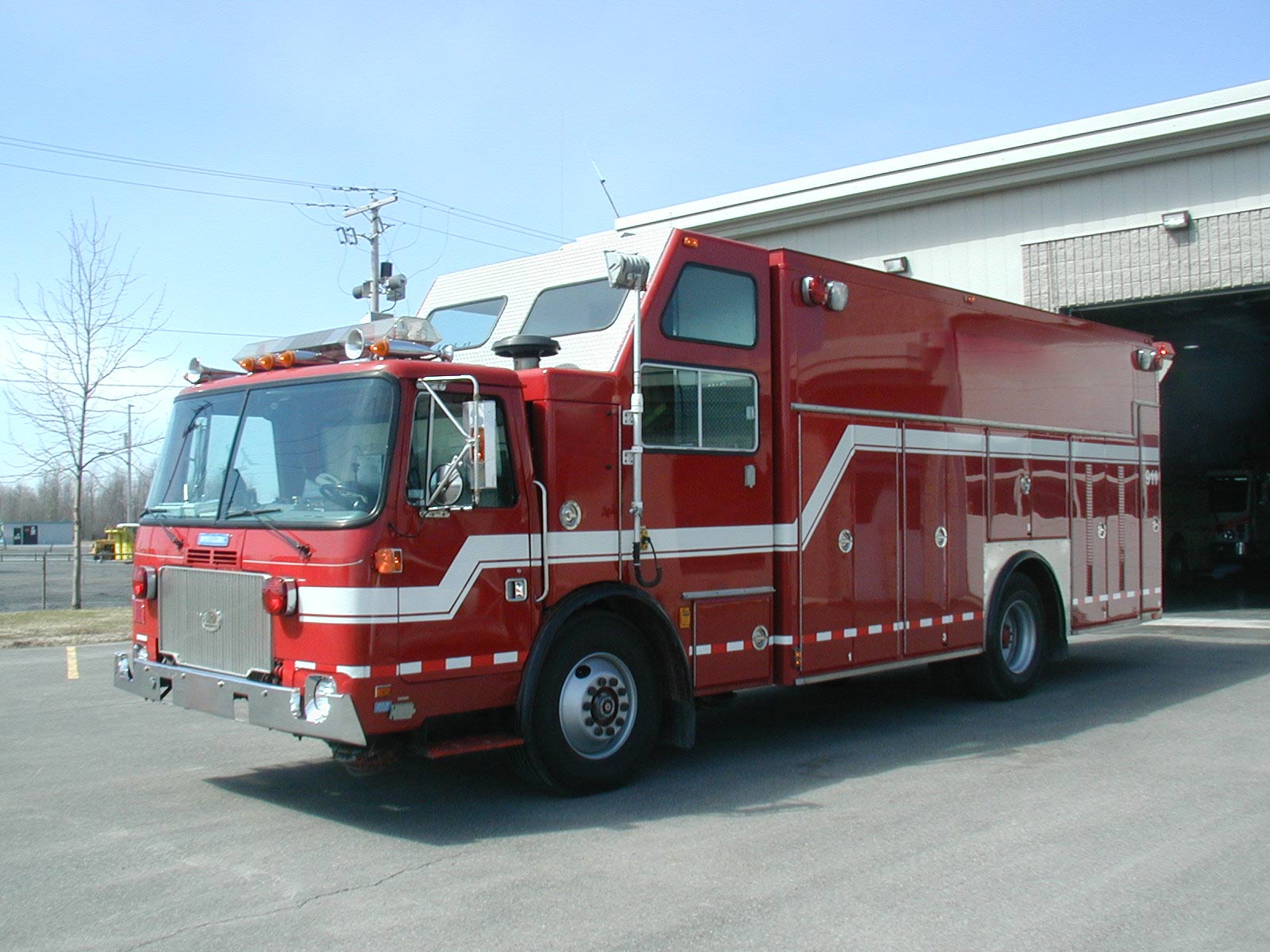 1989 Dependable Volvo Walk-In Heavy Rescue | Used Truck Details