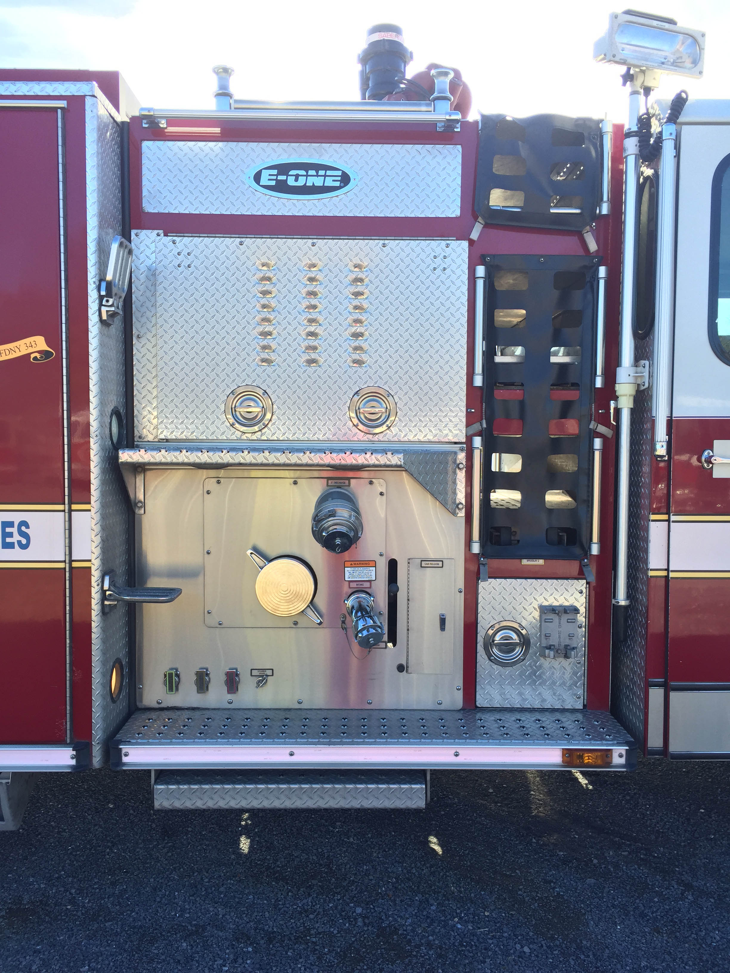 2005 E-One Cyclone Custom Rescue Pumper | Used Truck Details