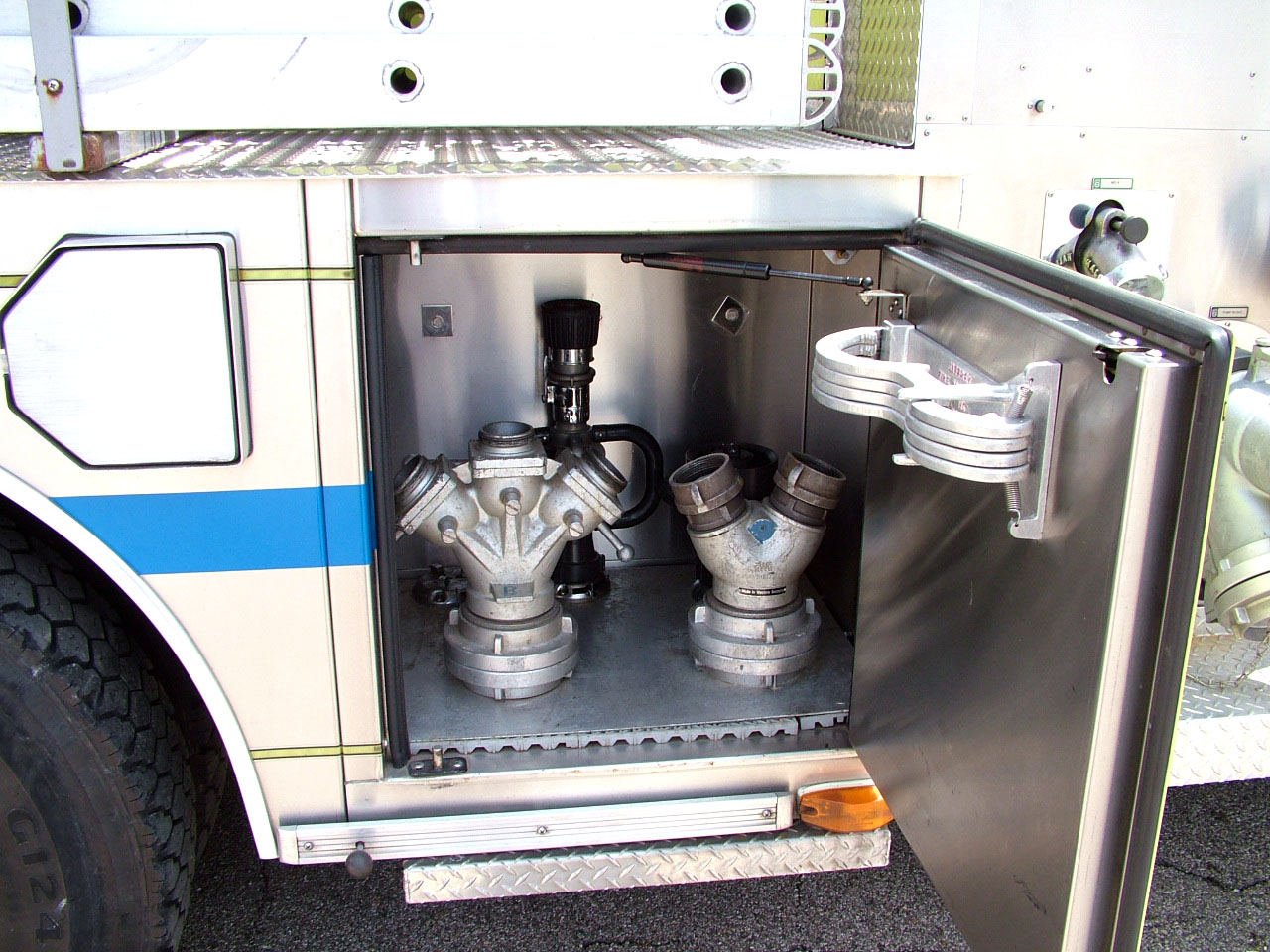 1996 Sutphen 75' Mid-Mount Aerial | Used Truck Details