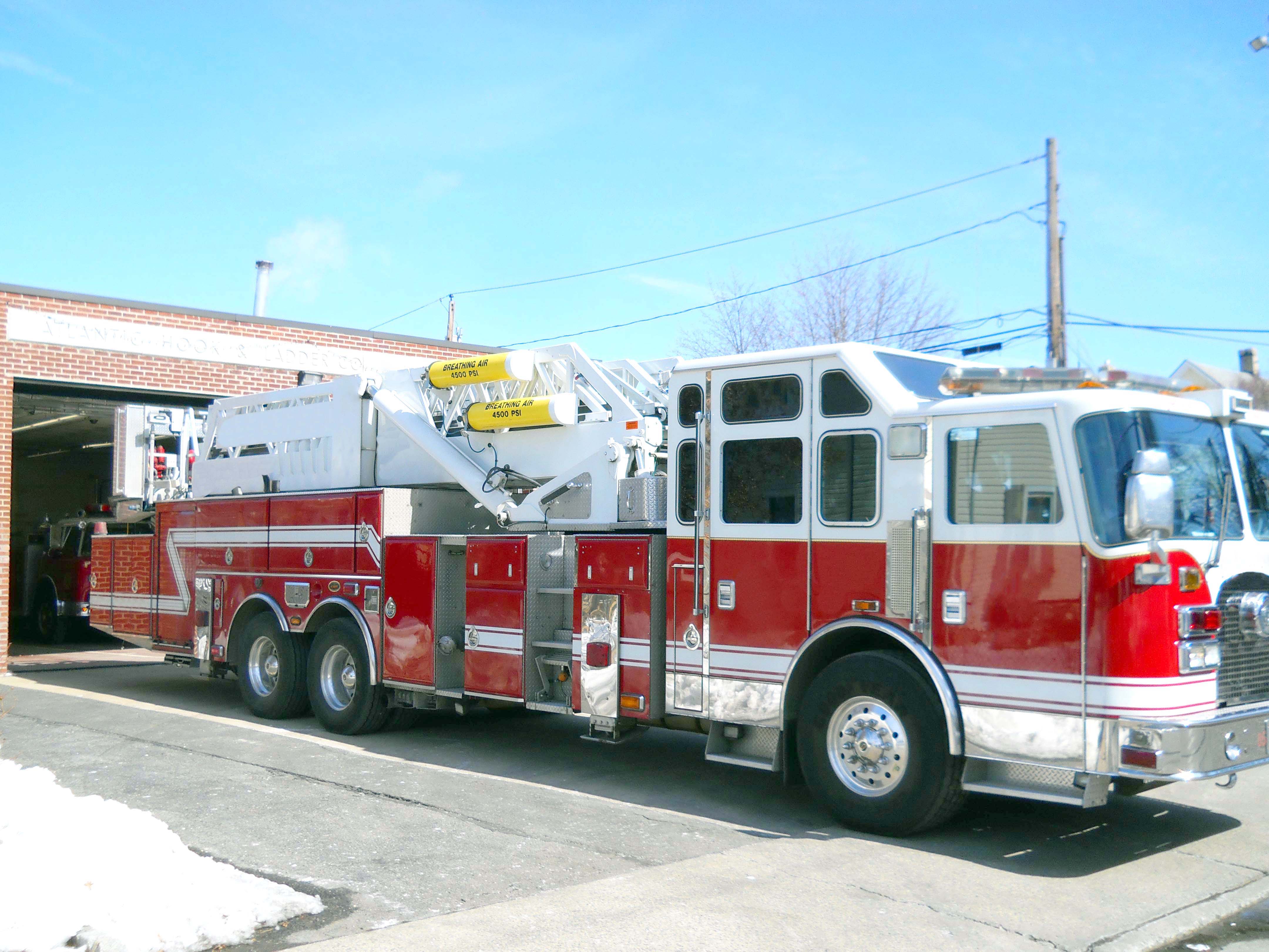 2003 KME 95' Mid Mount Platform | Used Truck Details