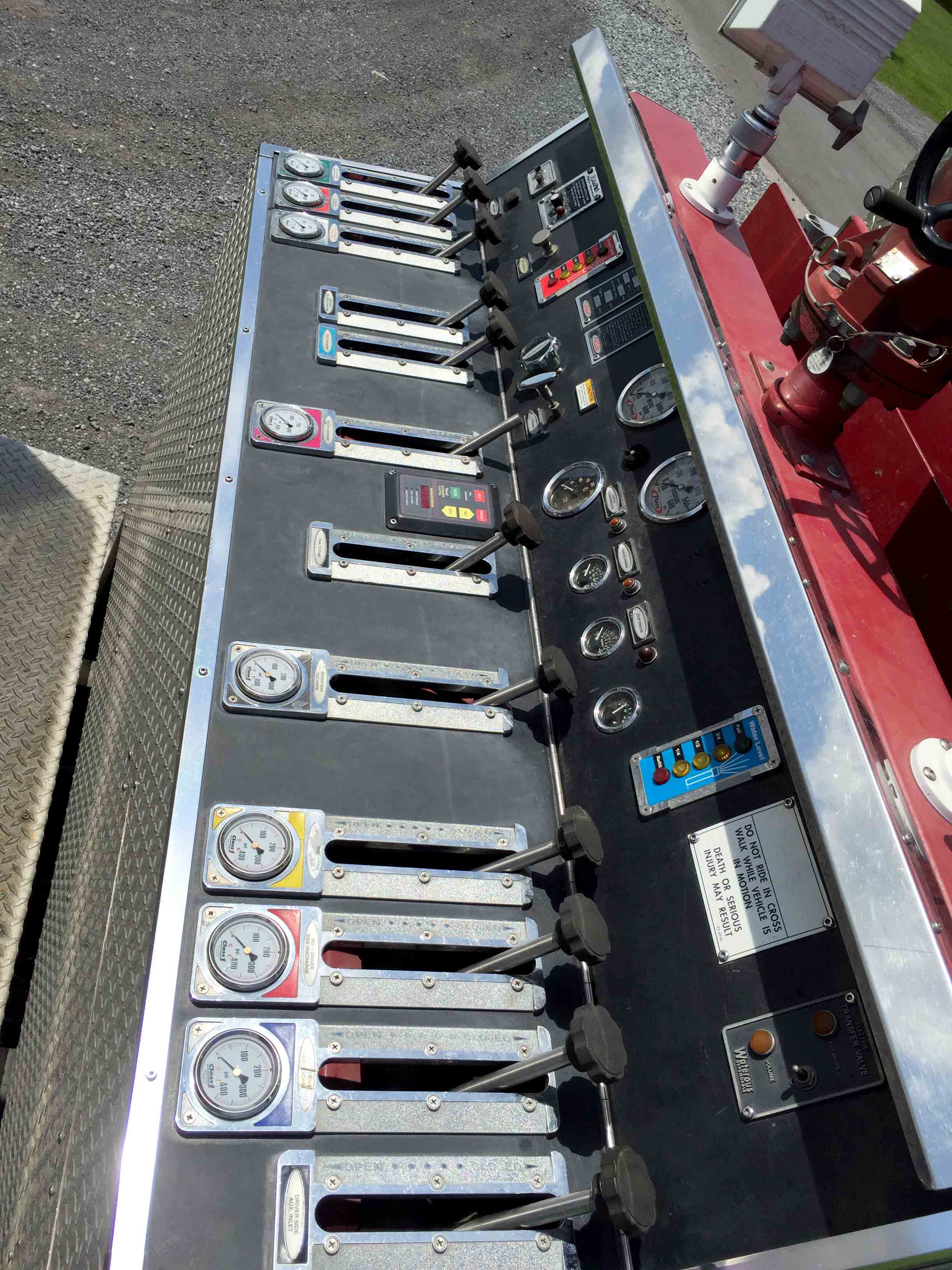 2001 Pierce Contender Custom Pumper | Used Truck Details