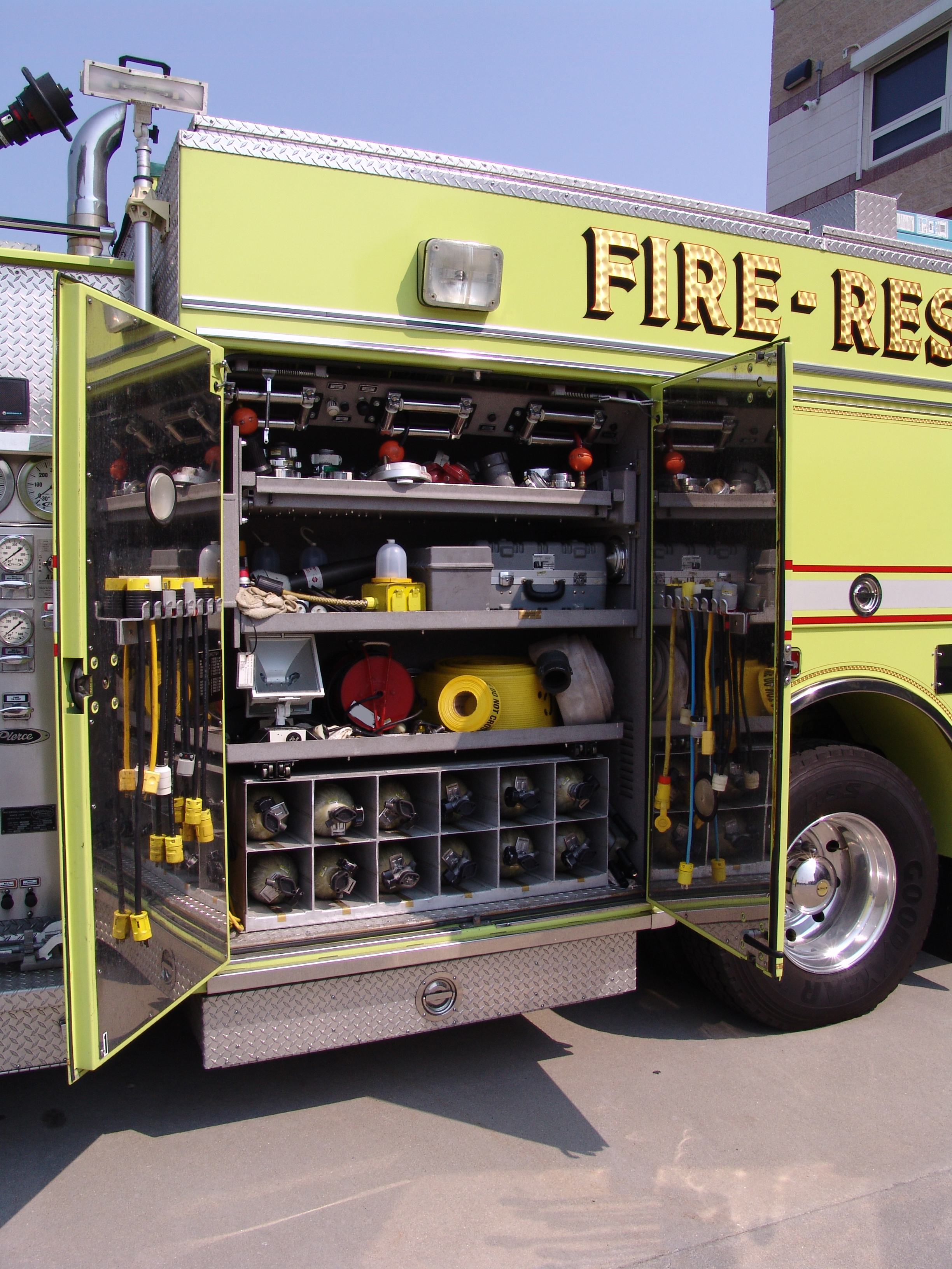 1996 Pierce Quantum Rescue Pumper | Used Truck Details