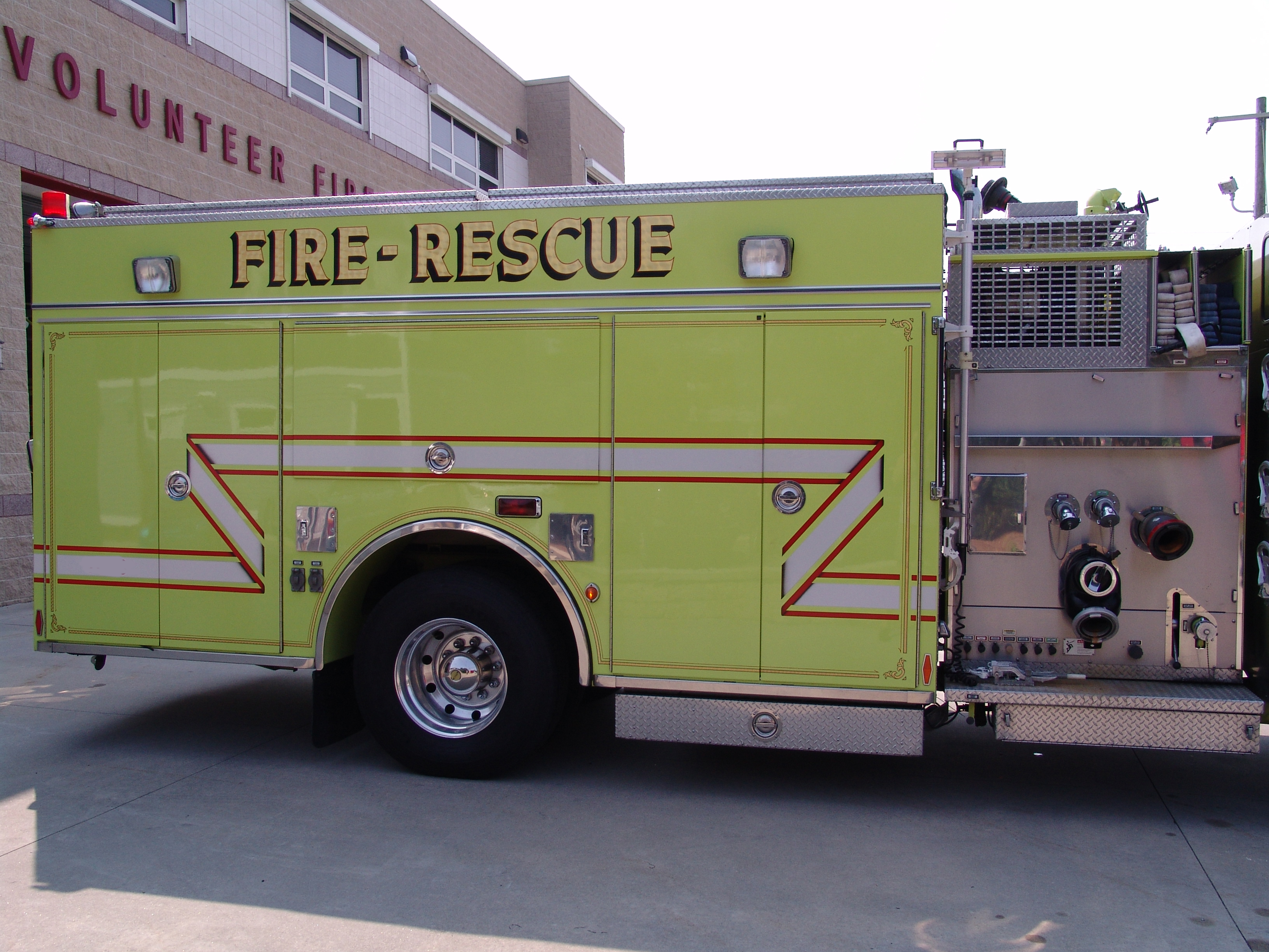 1996 Pierce Quantum Rescue Pumper | Used Truck Details