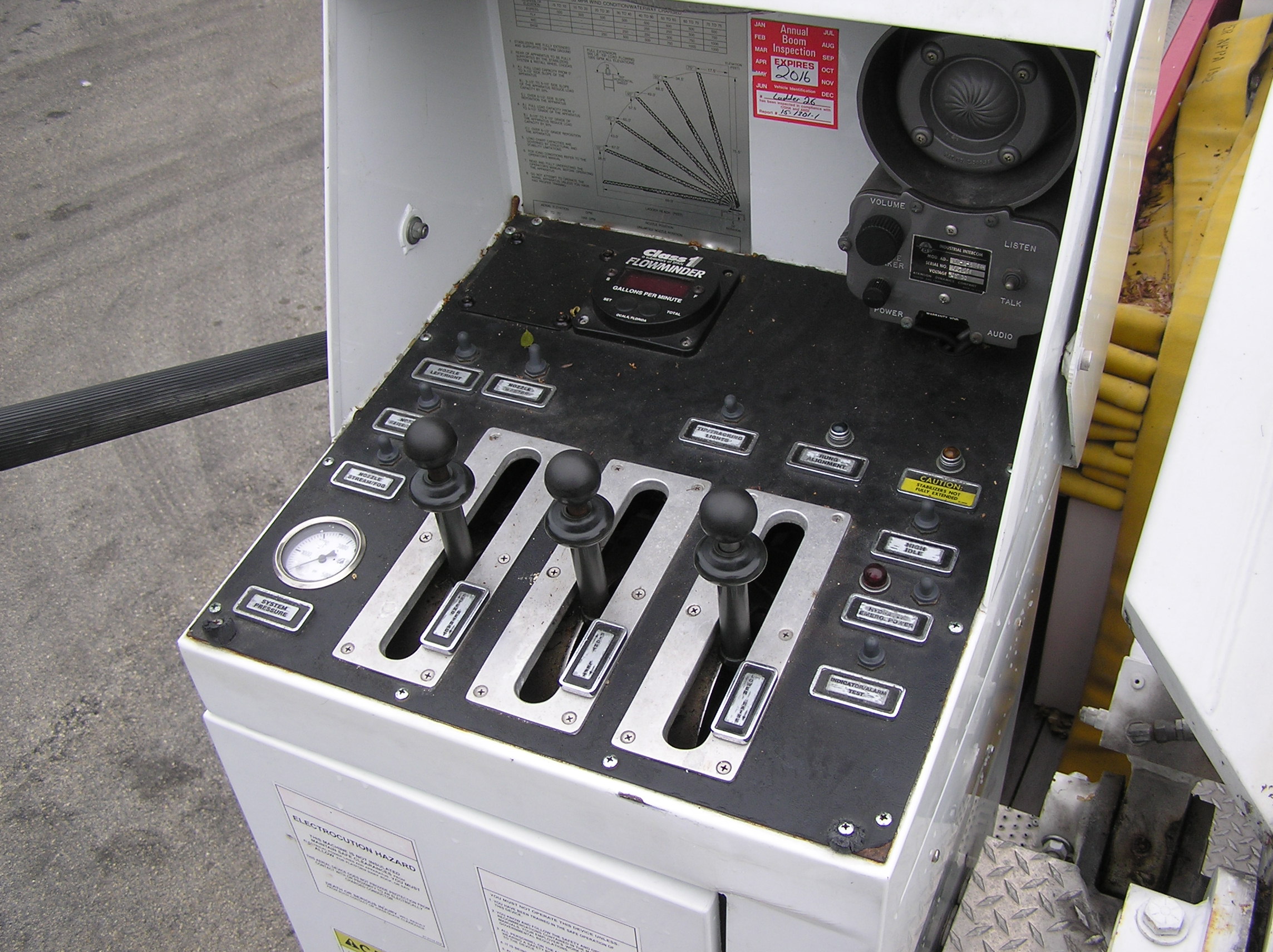 1996 Pierce 75' Aerial | Used Truck Details