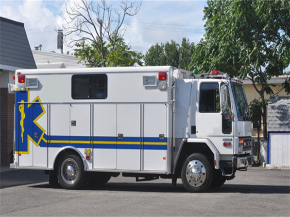 1993 PL Custom Ford Walk-In Rescue | Used Truck Details