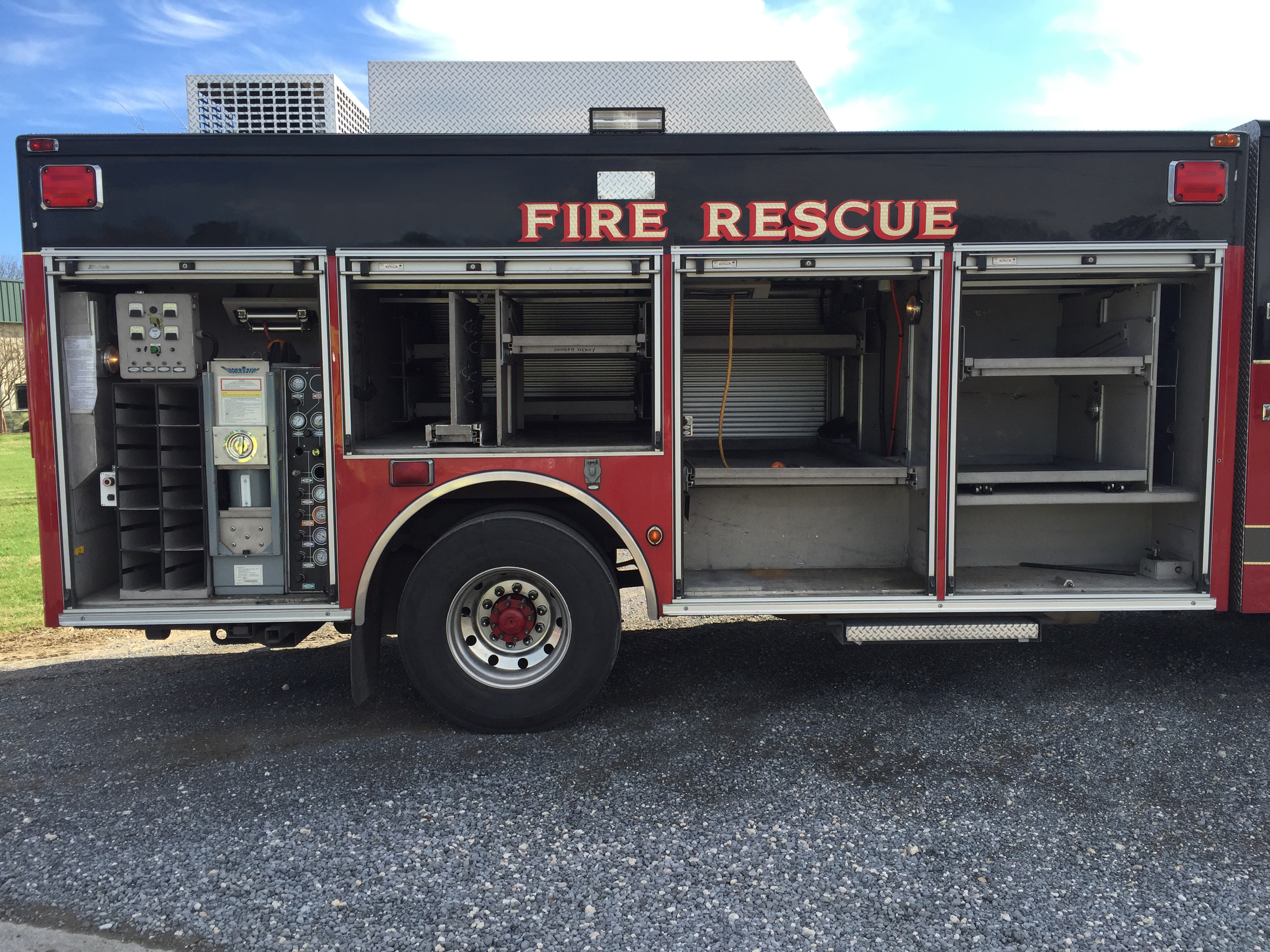 2006 Pierce Contender Heavy Rescue | Used Truck Details