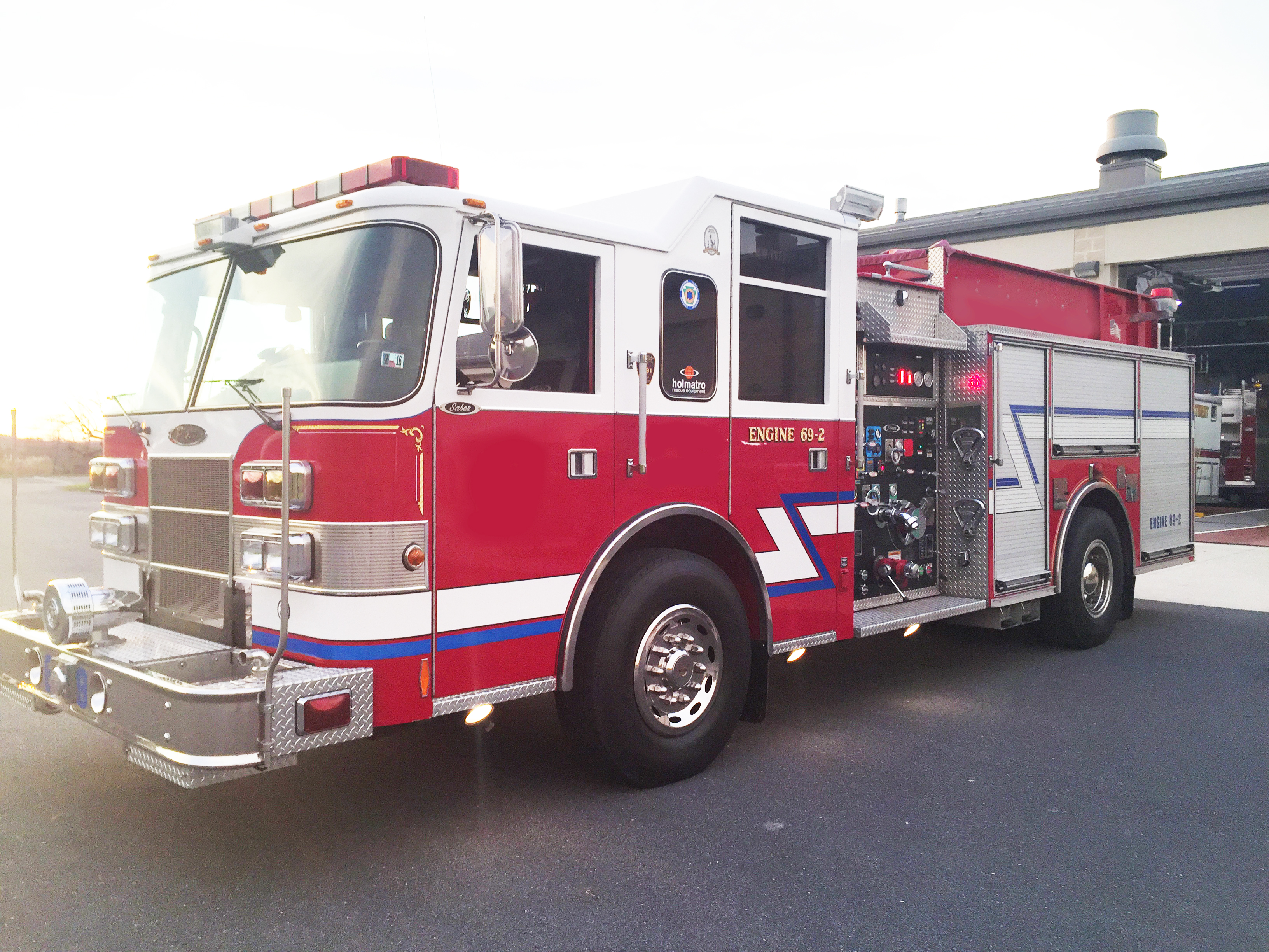 2002 Pierce Saber Rescue Pumper | Used Truck Details