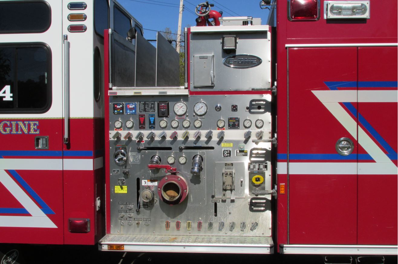 2005 E-One Cyclone Rescue Pumper | Used Truck Details