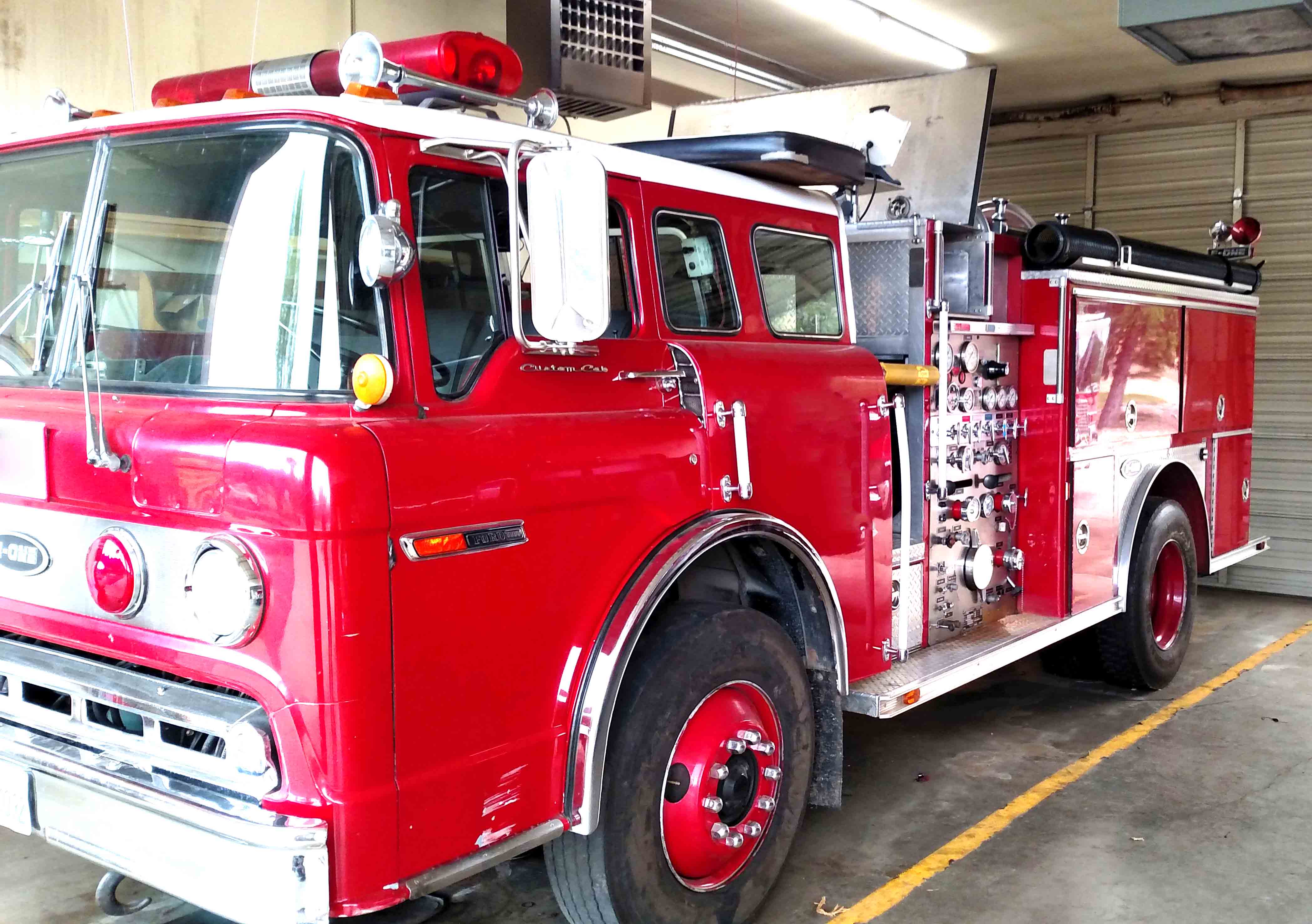 1989 E-One Ford Pumper | Used Truck Details