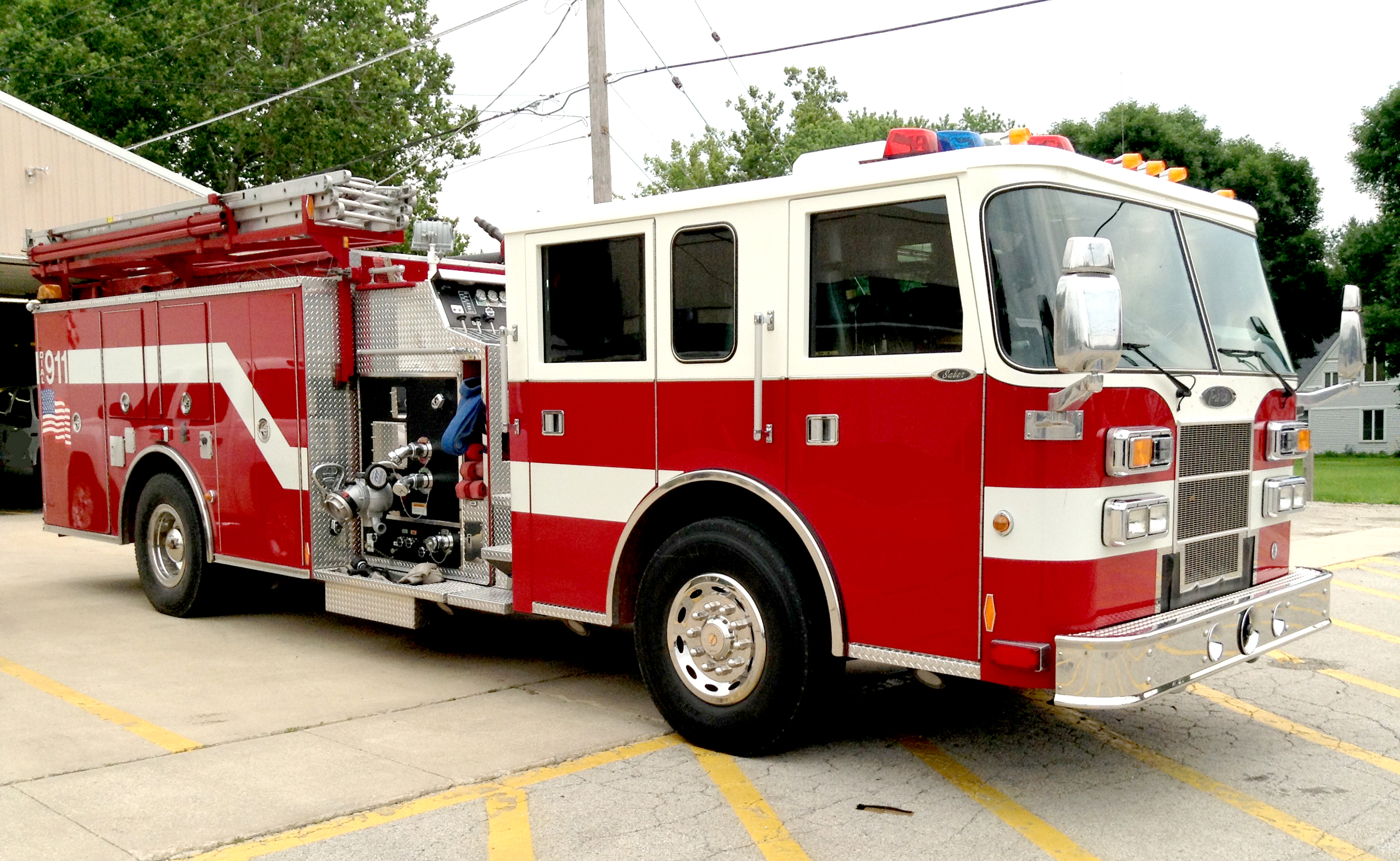 1999 Pierce Saber Custom Pumper | Used Truck Details