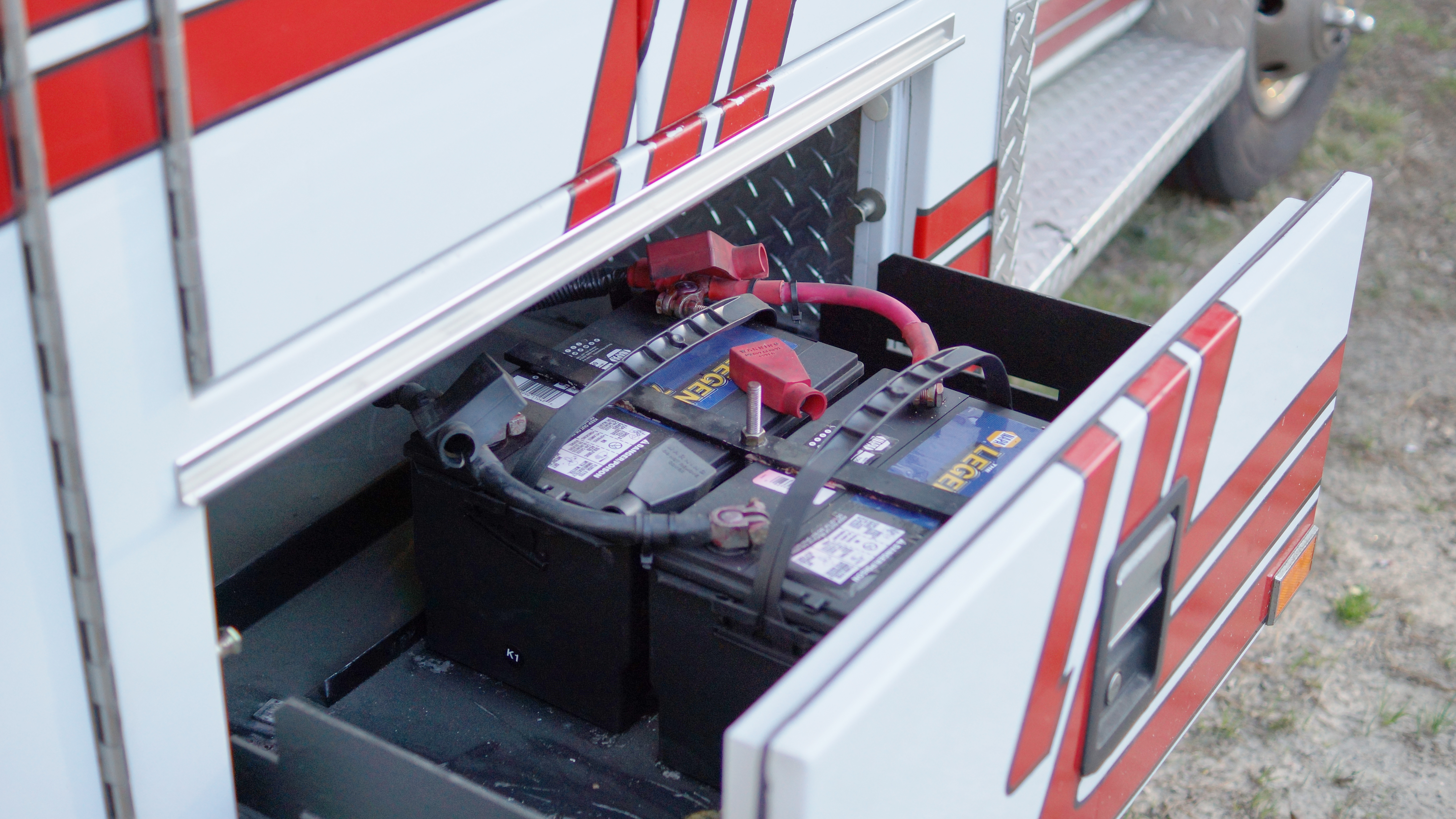 2004 AEV Ford E-450 Trauma Hawk Ambulance | Used Truck Details