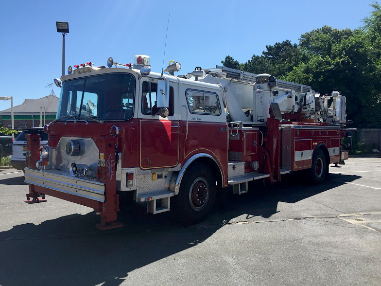 1974 Baker Mack 75' Aerialscope Platform | Used Truck Details
