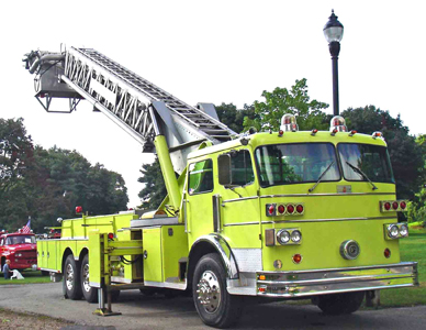 1976 Sutphen Mid-Mount Platform | Used Truck Details