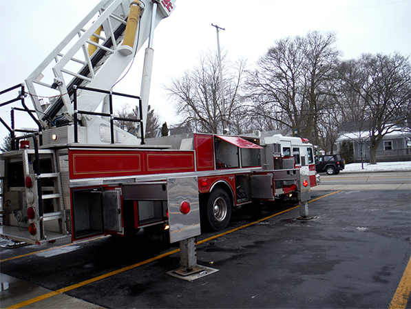 1990 Grumman Aerial Cat 102' Platform | Used Truck Details