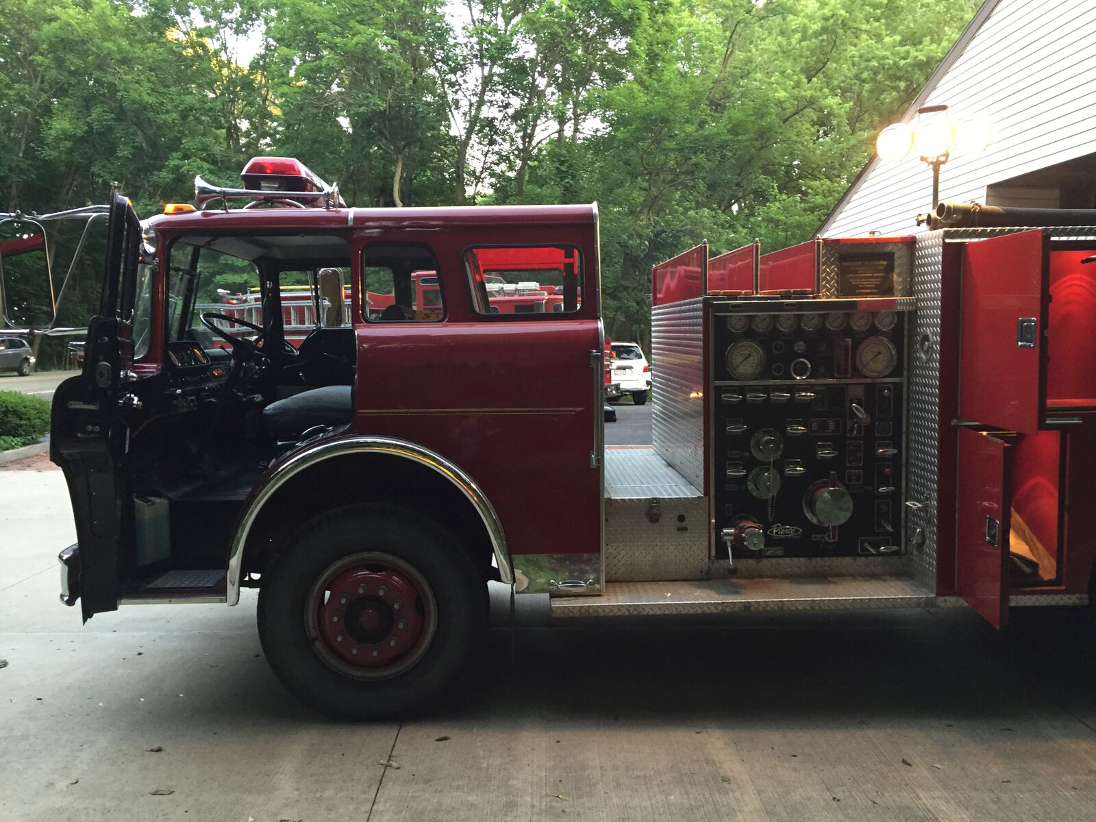 1979 Pierce Ford C8000 Pumper | Used Truck Details