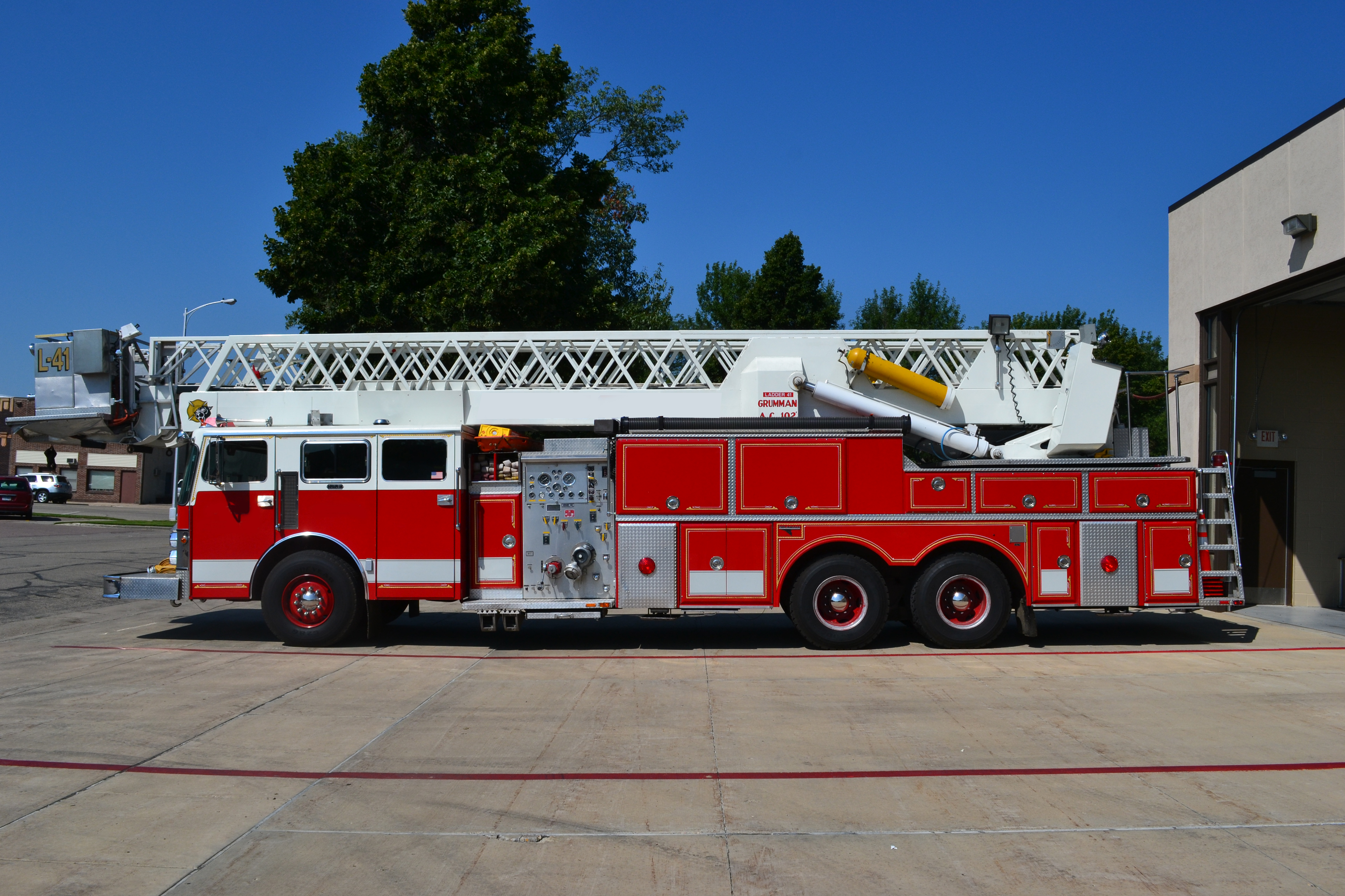 1986 Grumman 102' Aerialcat | Used Truck Details