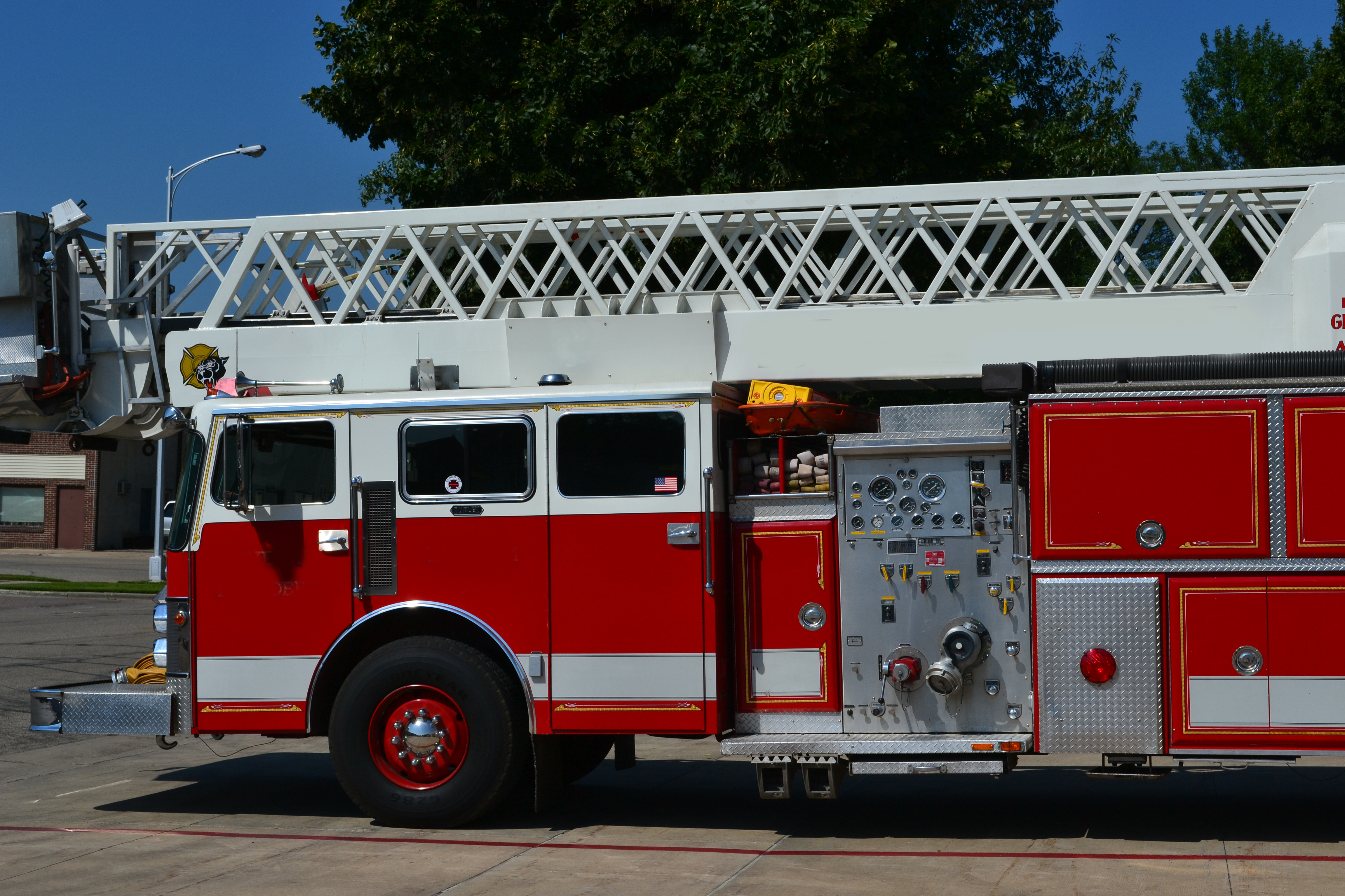 1986 Grumman 102' Aerialcat | Used Truck Details