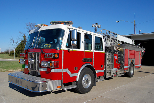 2002 Sutphen SP70 Mid-Mount Mini-Tower | Used Truck Details