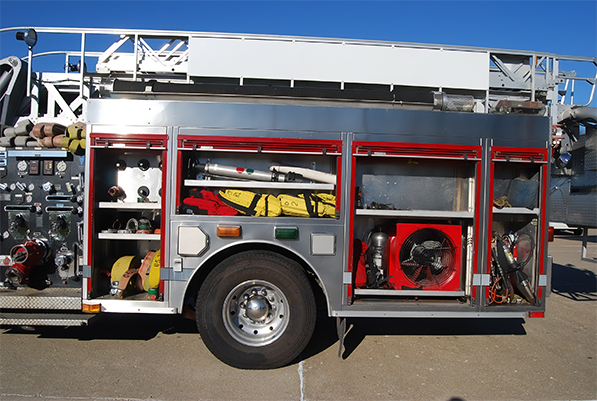 2002 Sutphen SP70 Mid-Mount Mini-Tower | Used Truck Details