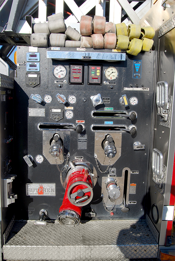 2002 Sutphen SP70 Mid-Mount Mini-Tower | Used Truck Details