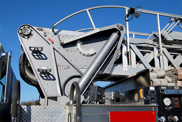 2002 Sutphen SP70 Mid-Mount Mini-Tower | Used Truck Details