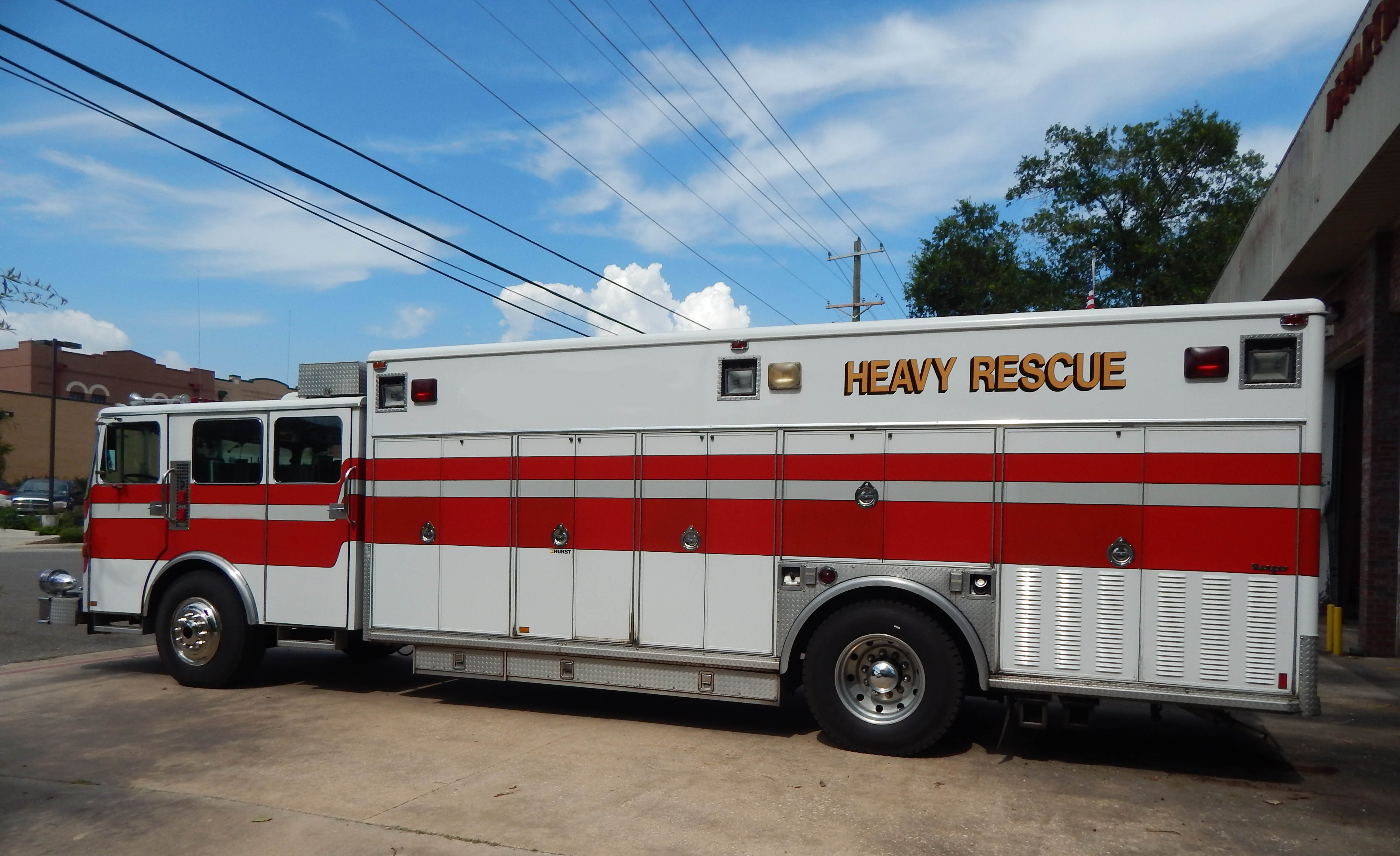 1987 Ranger Pemfab Walk-In Rescue with Pump and Tank | Used Truck Details