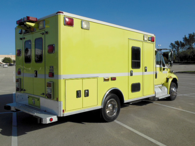 2006 Wheeled Coach International Medical Attack Vehicle | Used Truck ...