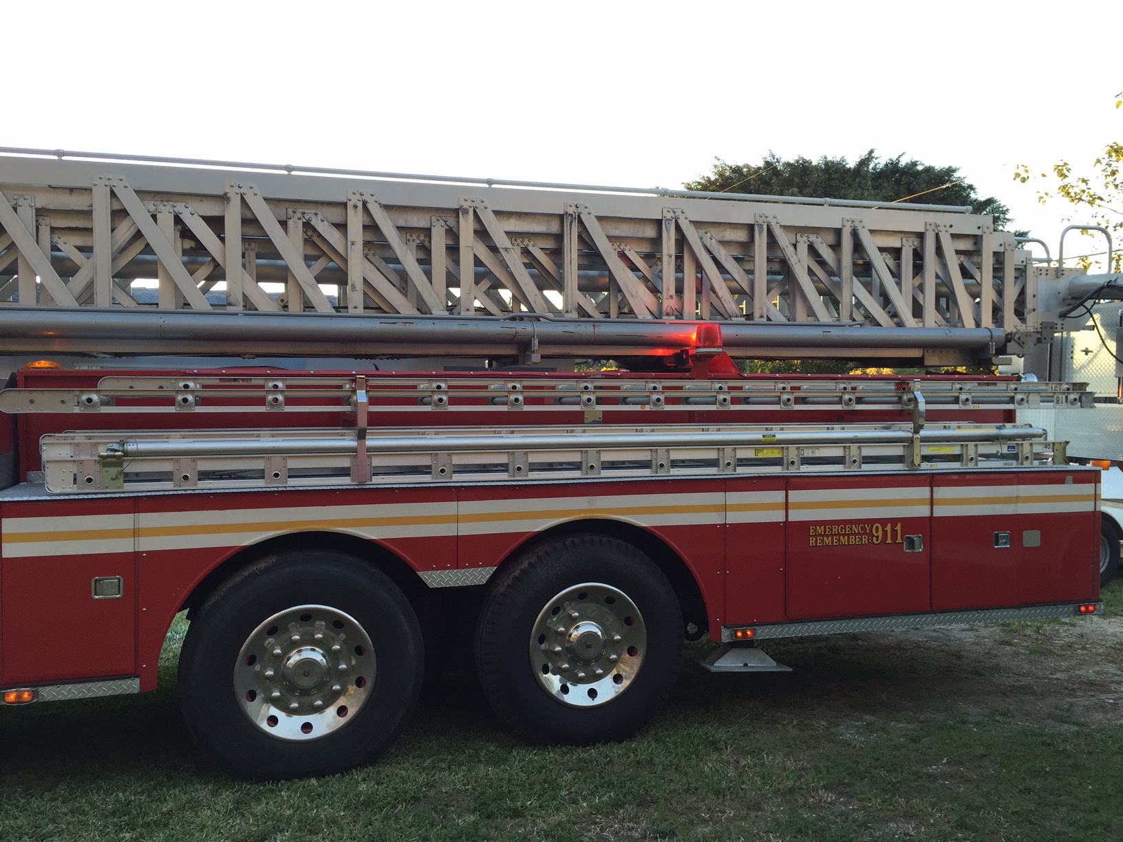 1980 Sutphen 100' Tower | Used Truck Details